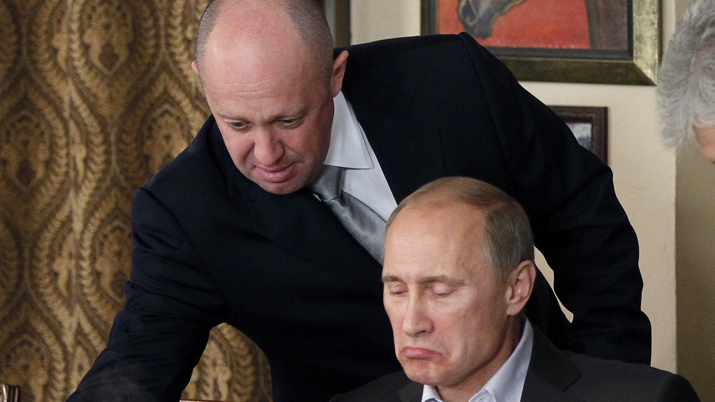 Special Counsel Lawyer Duels In Federal Court With Attorney For 'Putin ...