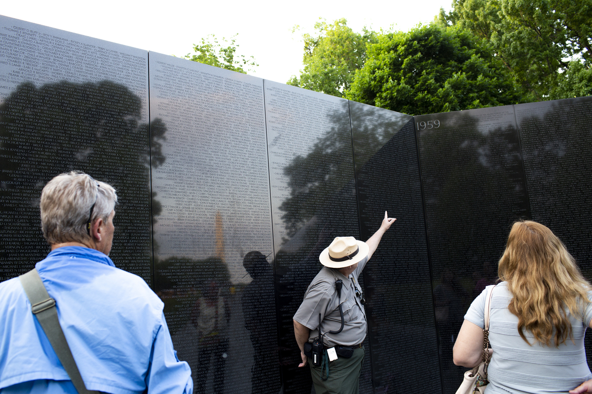 Human Ashes Left At The Vietnam Memorial Find A Not-Final Resting Place ...