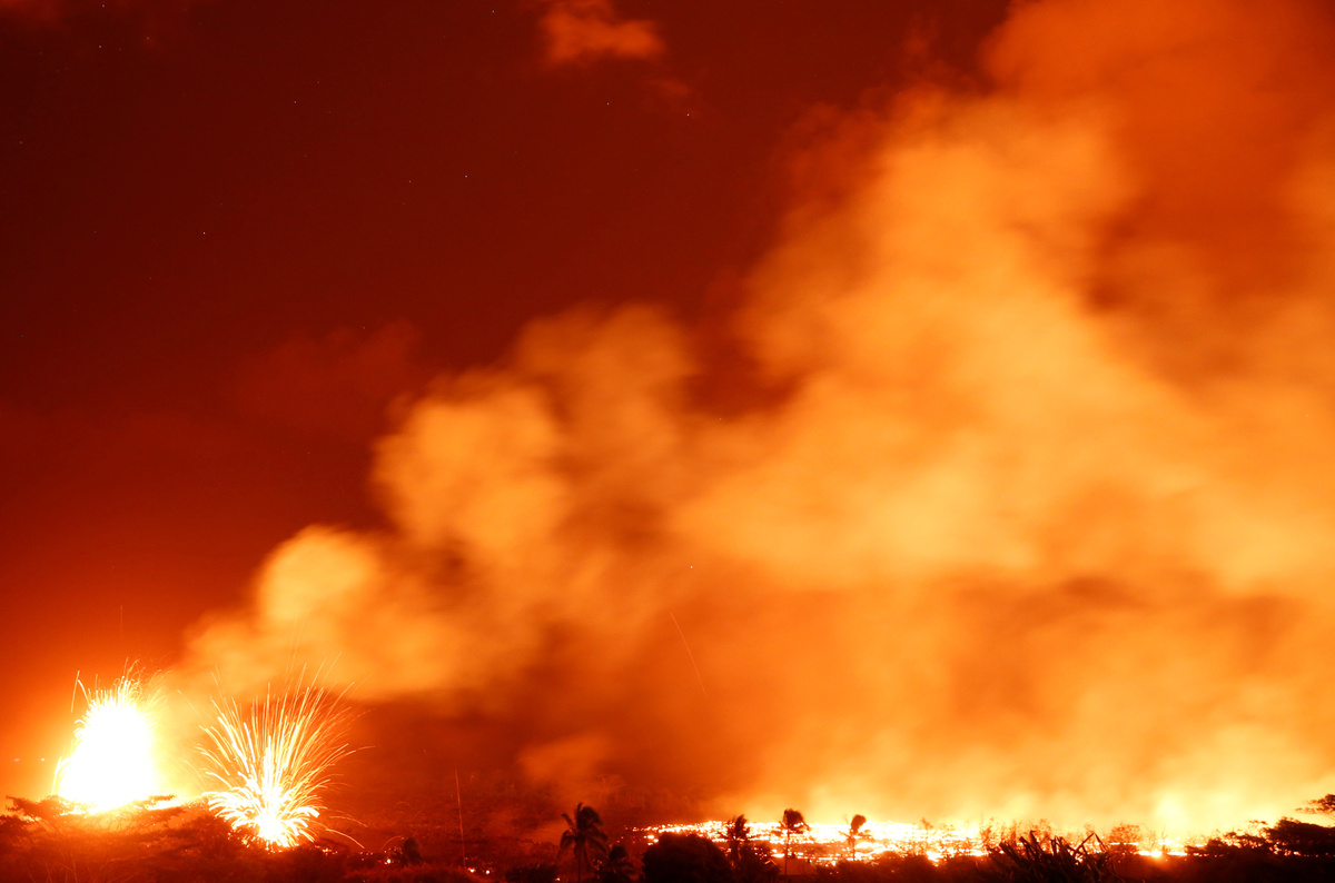 Hawaii Volcano's Lava Spews 'Laze' Of Toxic Gas And Glass Into The Air ...