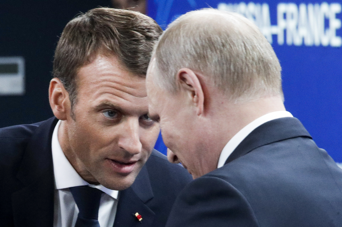 In Russia, France's Macron Tries His Next Charm Offensive On 'Cher ...