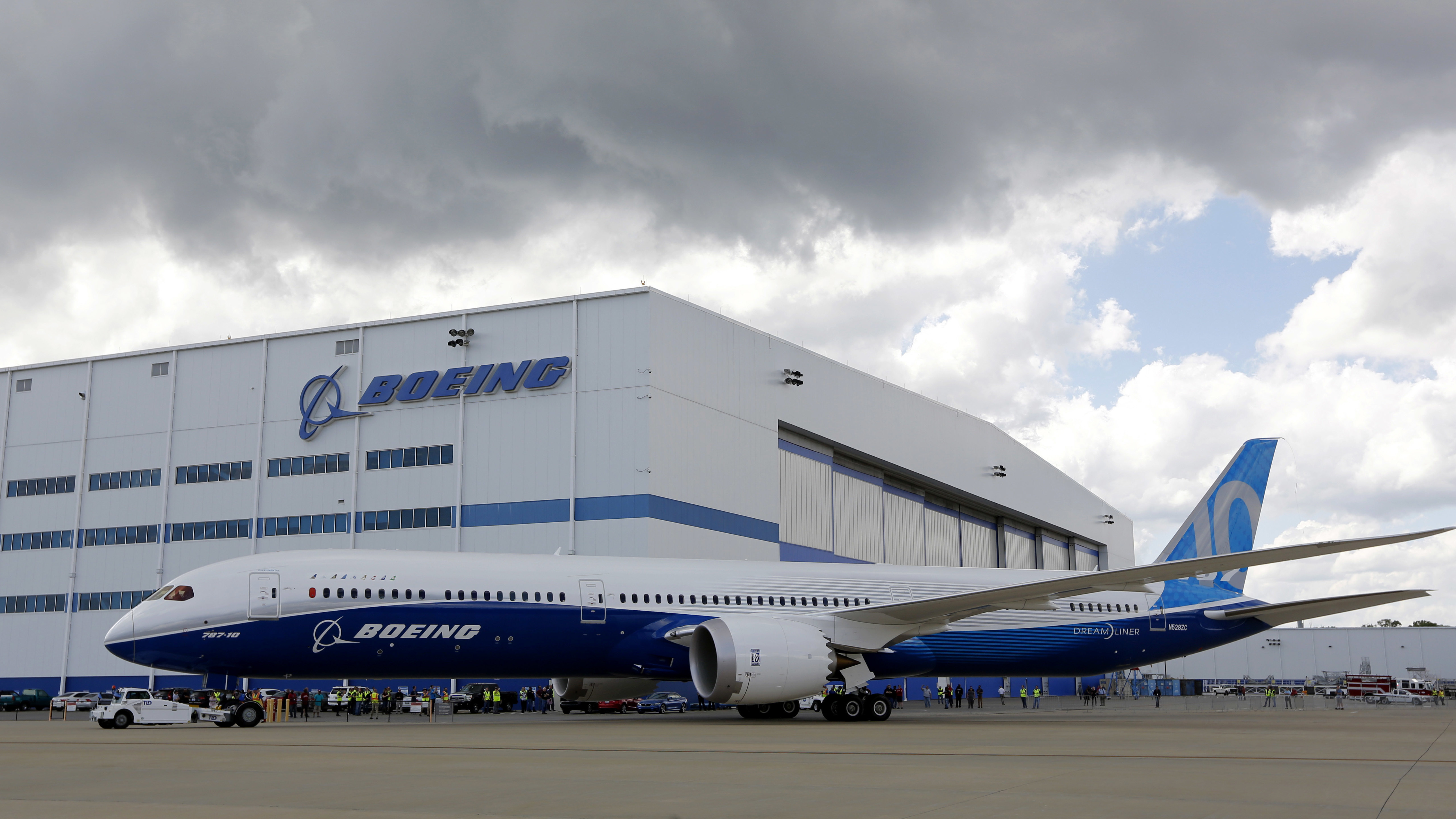 Boeing Workers At South Carolina Plant Vote To Unionize : The Two-Way : NPR