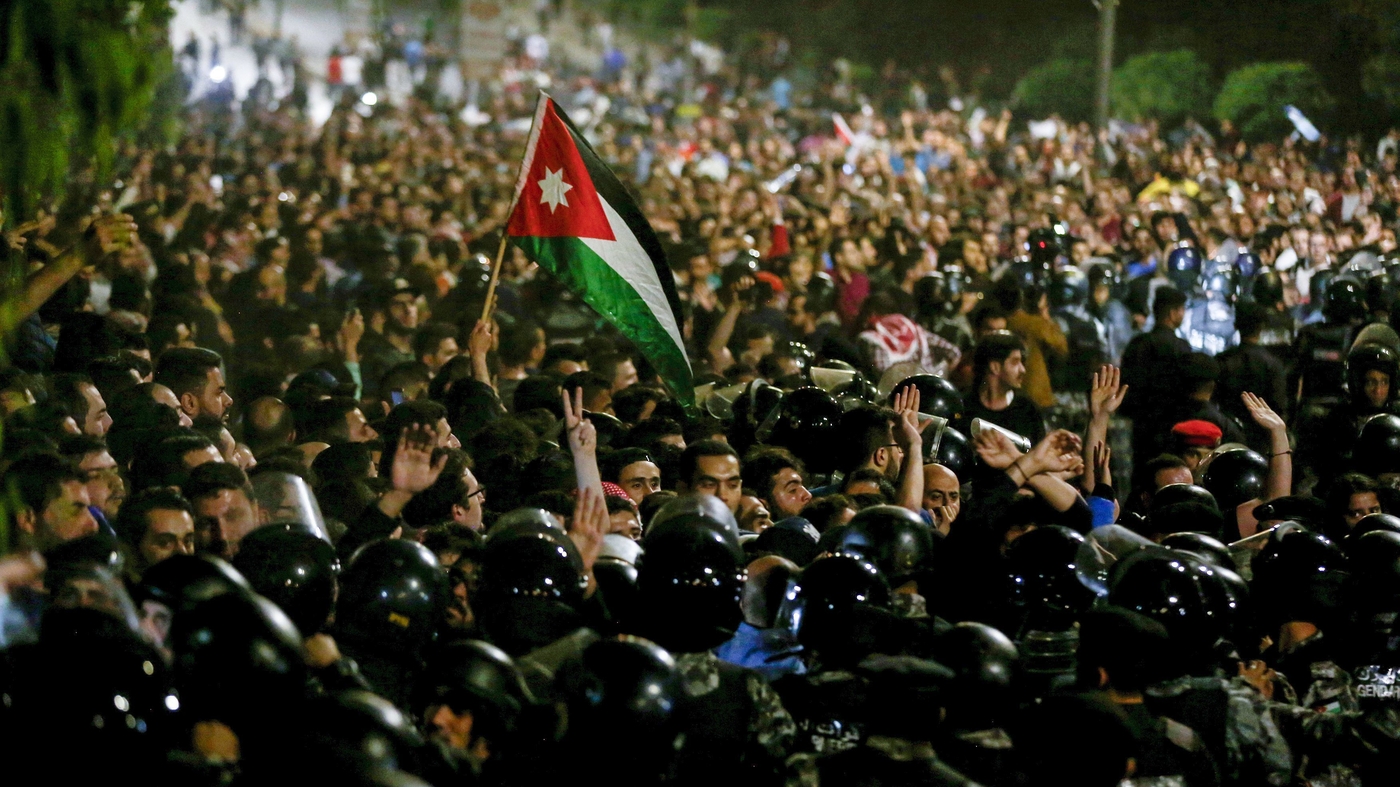 Jordan's Prime Minister Resigns Amid Protests Against Austerity ...