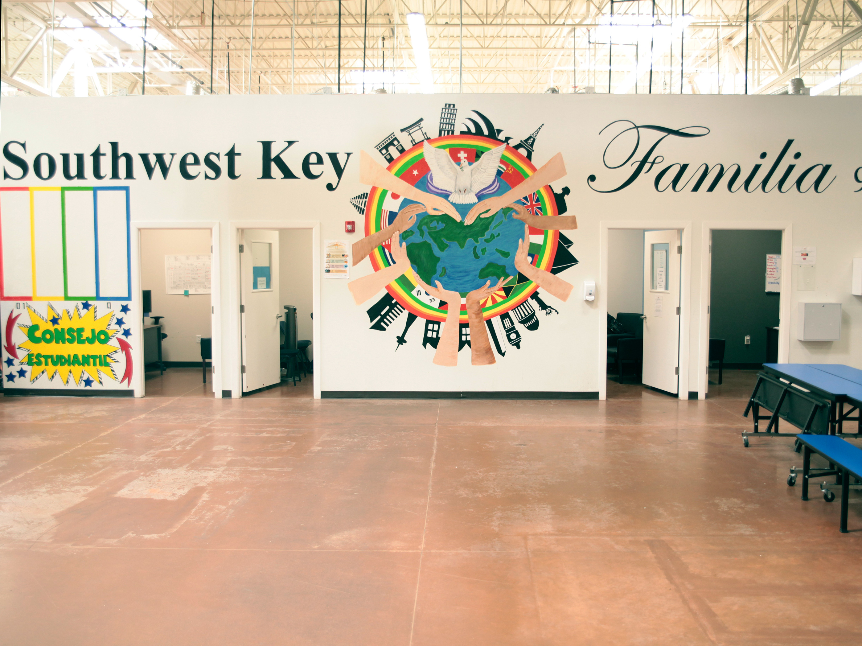 A Latino Nonprofit Is Holding Separated Kids. Is That Care Or ...