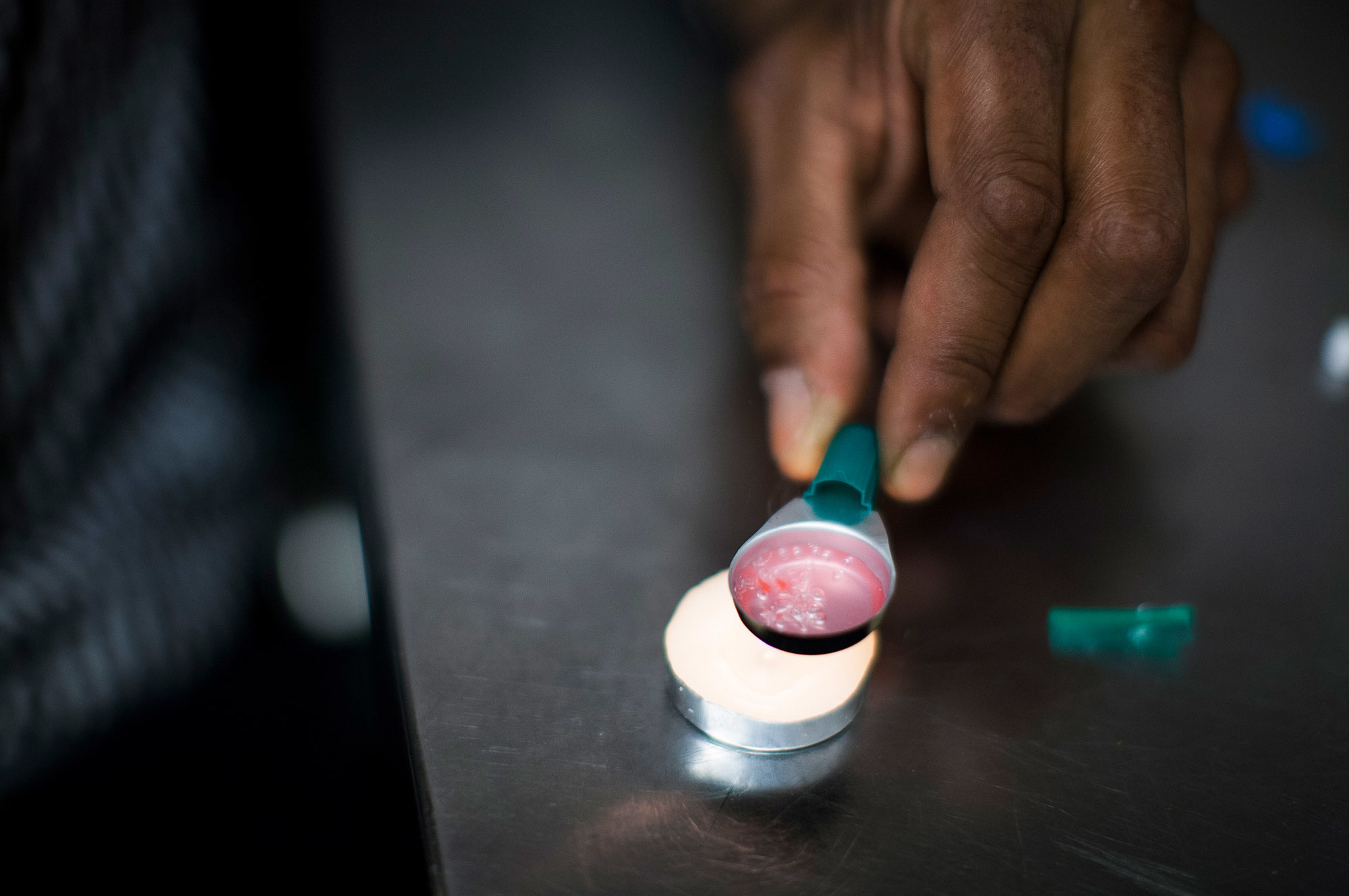 Watchful Eyes: At Peer-Run Injection Sites, Drug Users Help Each Other ...