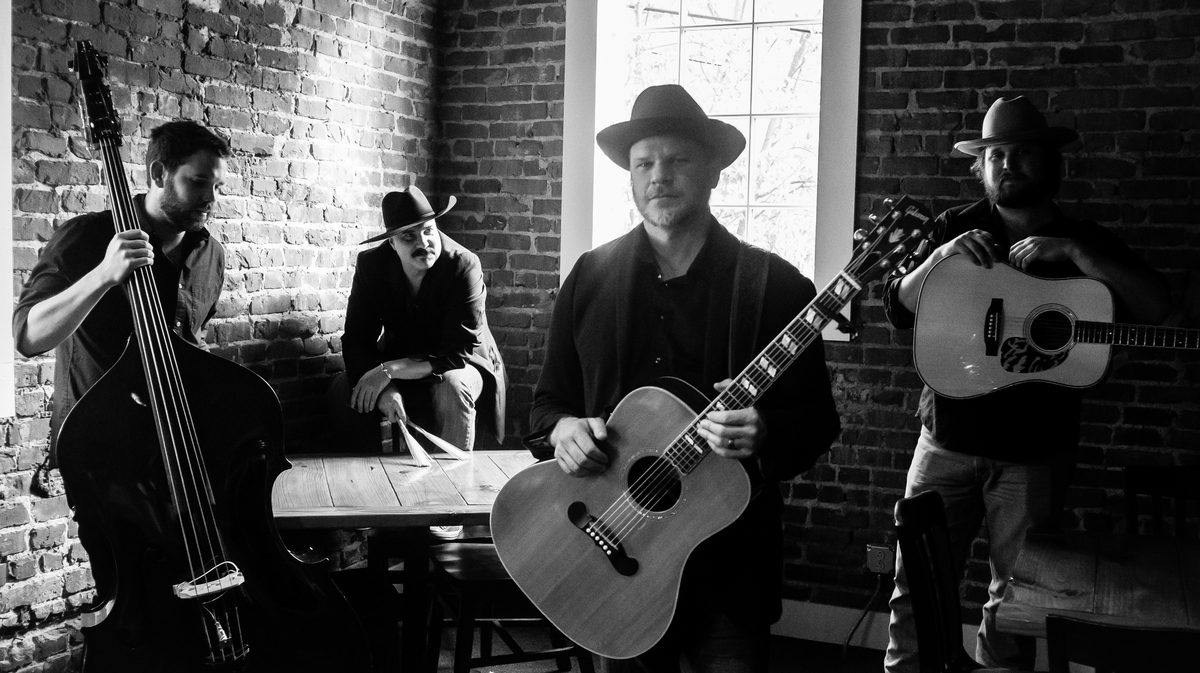 Jason Eady's 'I Travel On' Takes A Deep, Restorative Breath : NPR