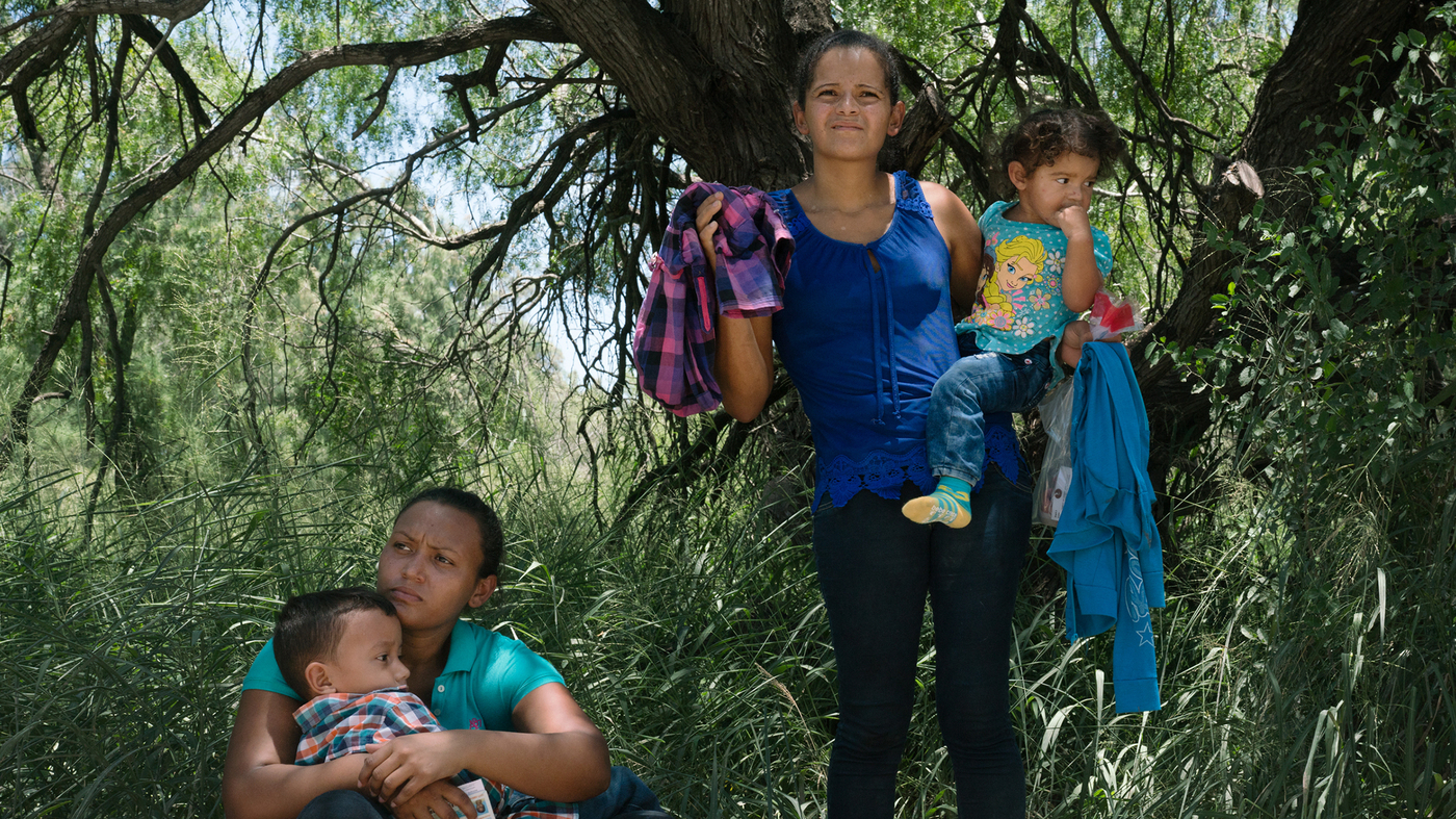 PHOTOS: What It's Like On Both Sides Of The U.S.-Mexico Border's ...