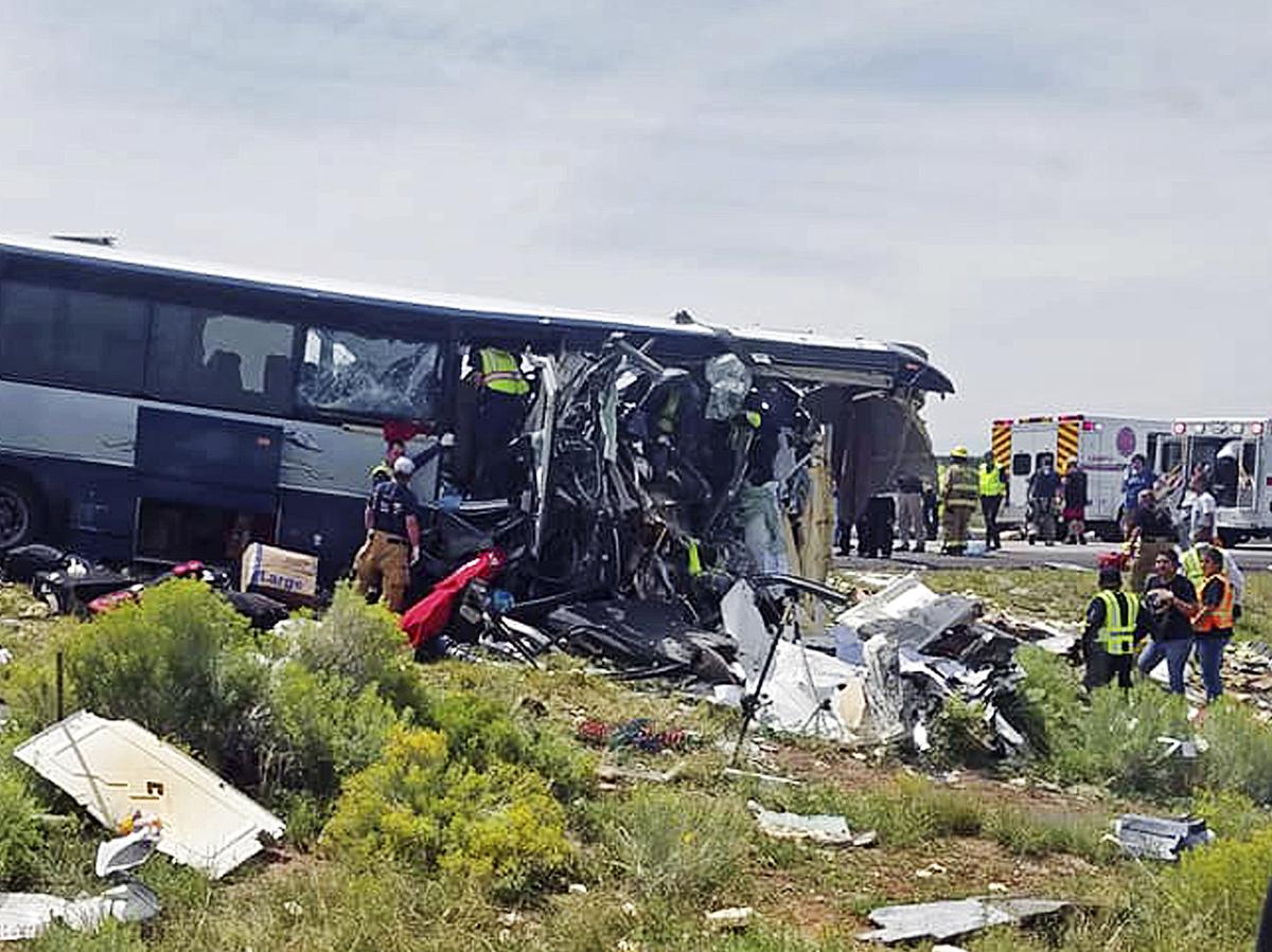 Greyhound Bus, Semitruck Crash Head-On In New Mexico; At Least 7 Killed ...