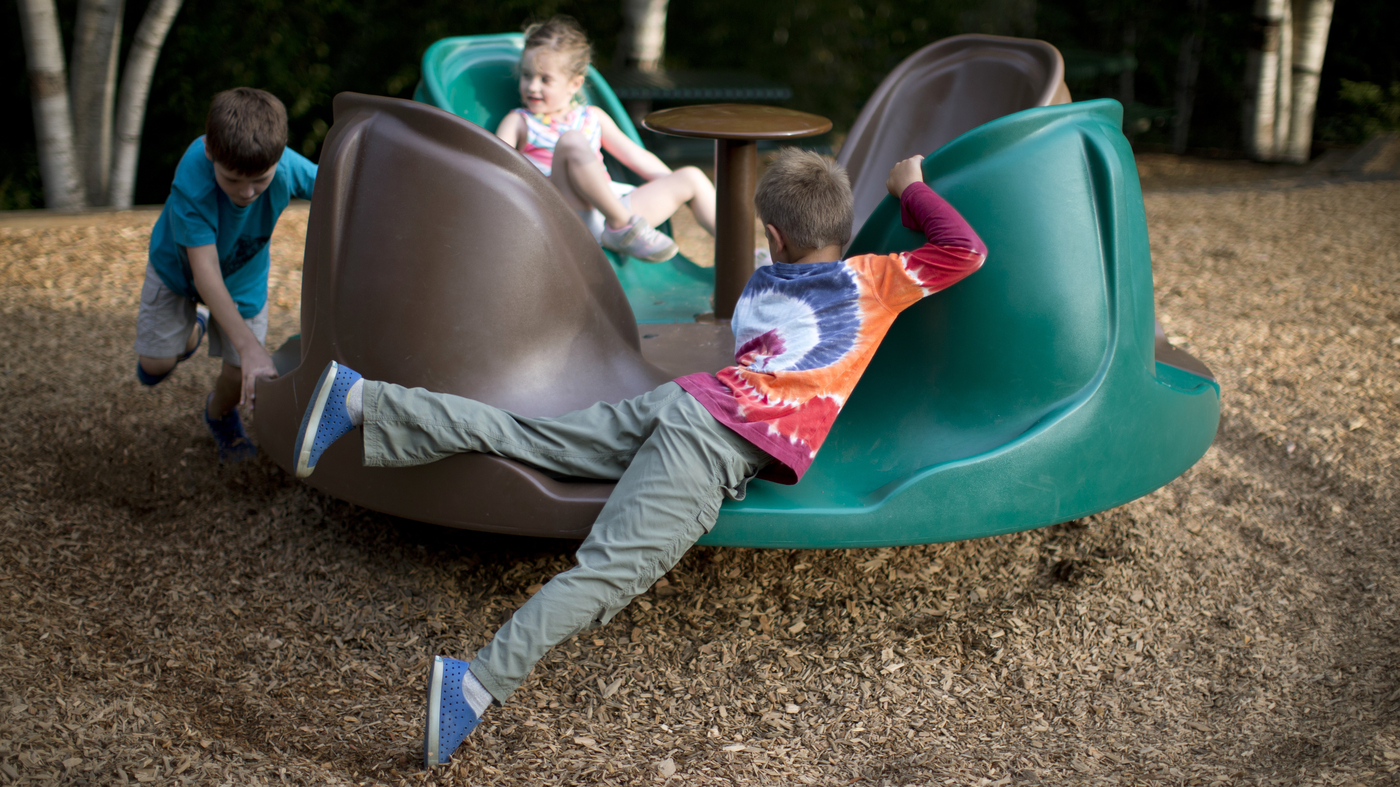 Raising Free-Range Kids In An Age Of Helicopter Parenting Is Tough ...