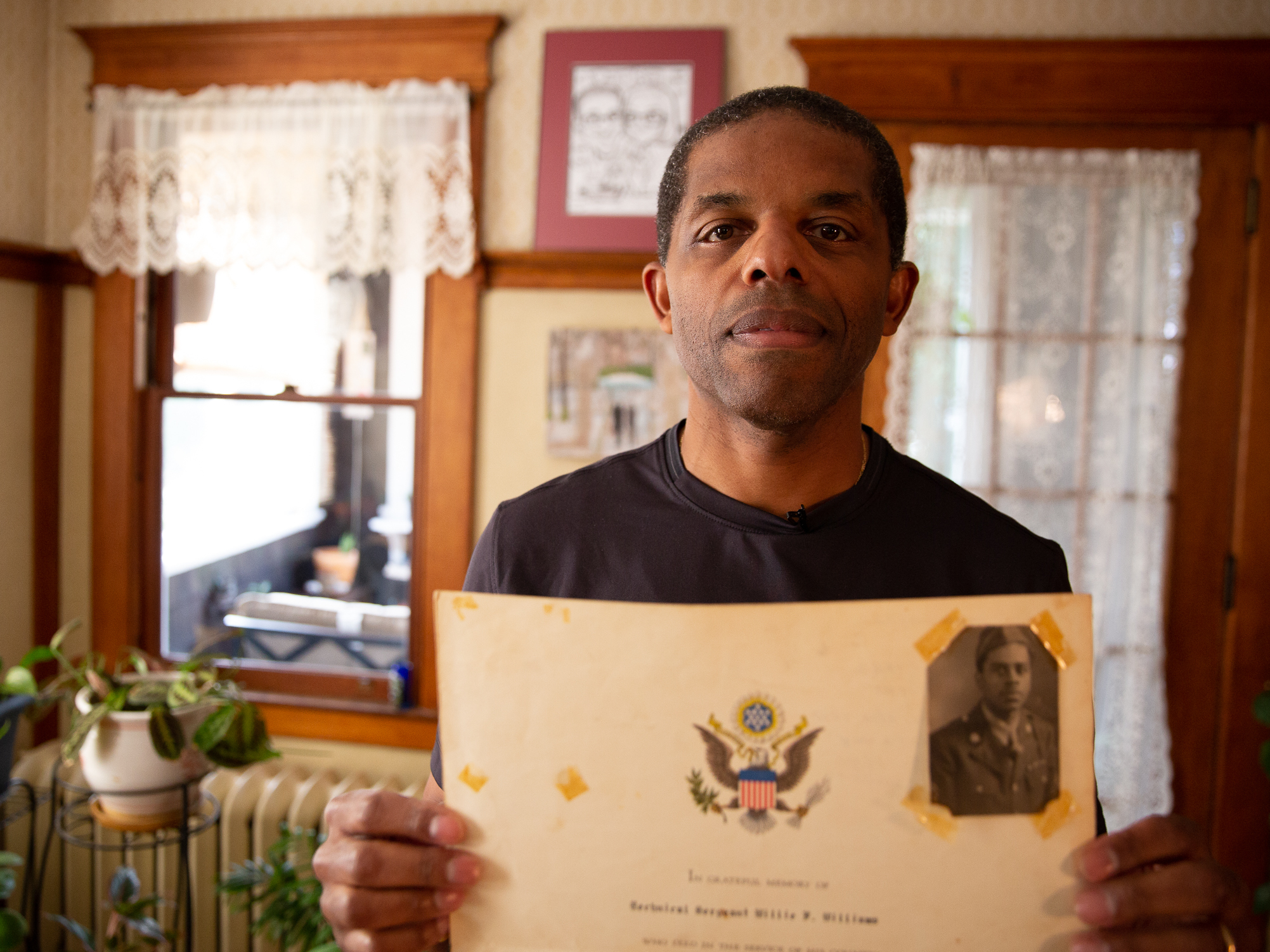 Mysterious Suitcase Helps Connecticut Man Discover His Grandfather's ...
