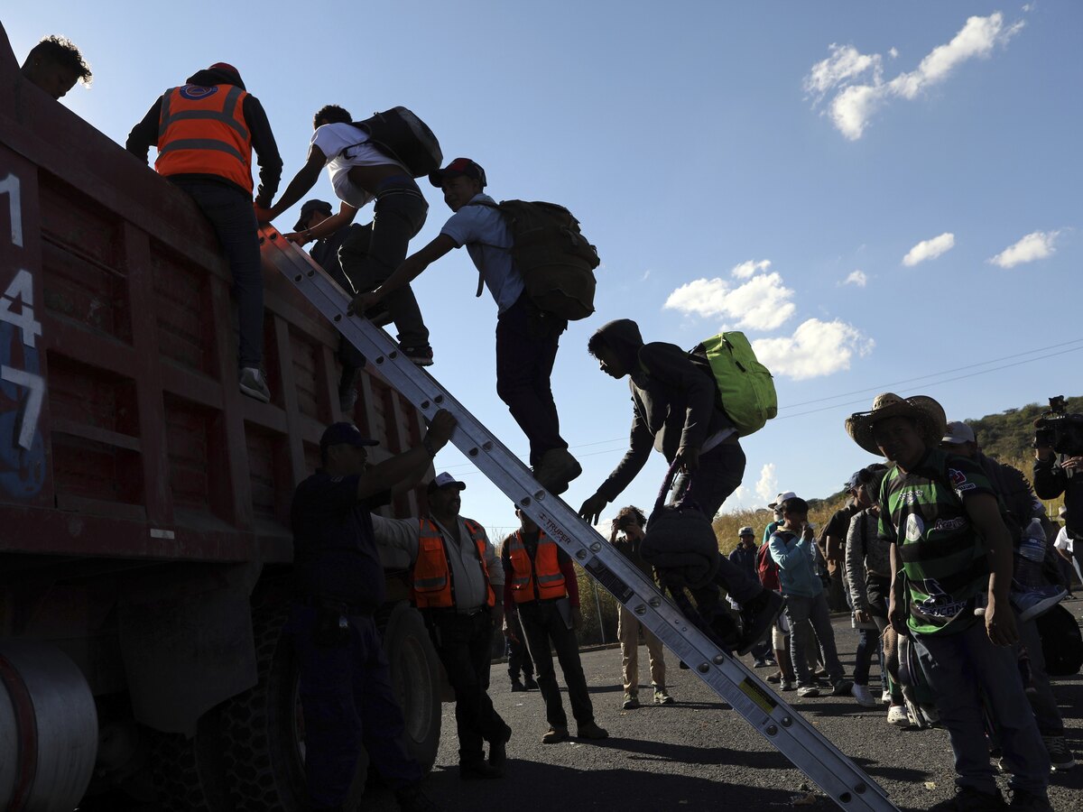 Migrant Caravan Developments: LGBT Splinter Group The 1st To Arrive In ...