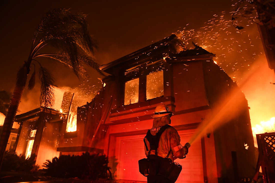 California's Wildfires Documented By Los Angeles Times Photographer ...