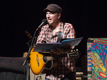 Peter Mulvey On Mountain Stage | NCPR News