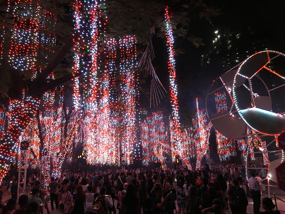 Love The Holidays? The Philippines Celebrates 4 Months Of Christmas ...