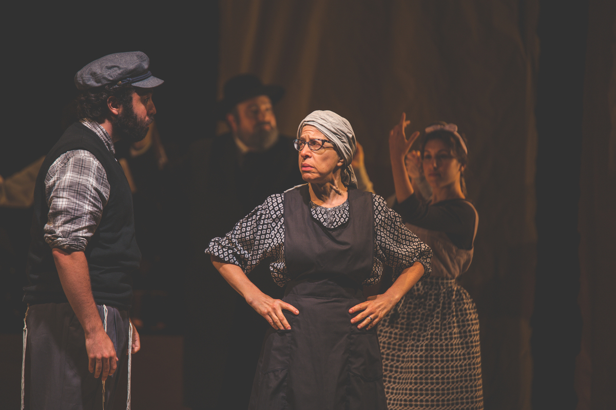 This Yente Found The Perfect Match, Performing 'Fiddler On The Roof' In ...