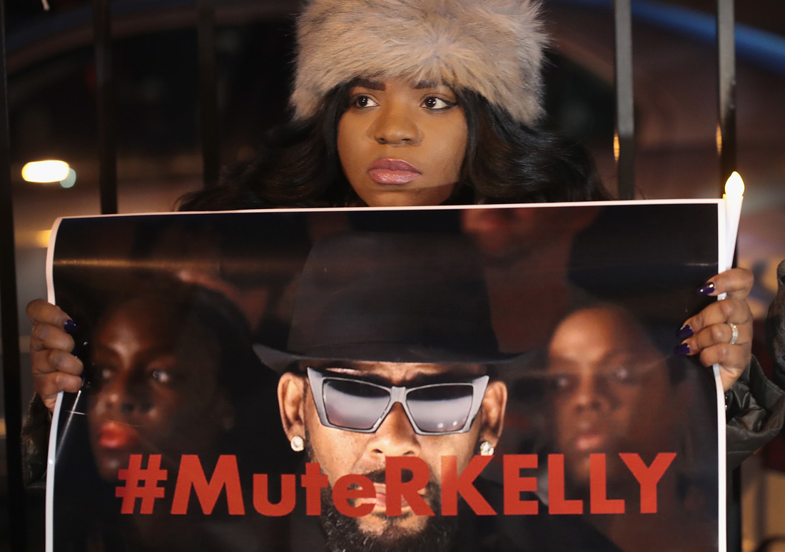 The R. Kelly Allegations: A Comprehensive Timeline : NPR