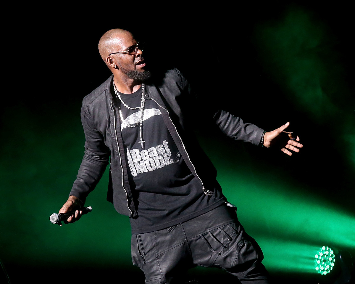 The R. Kelly Allegations: A Comprehensive Timeline : NPR