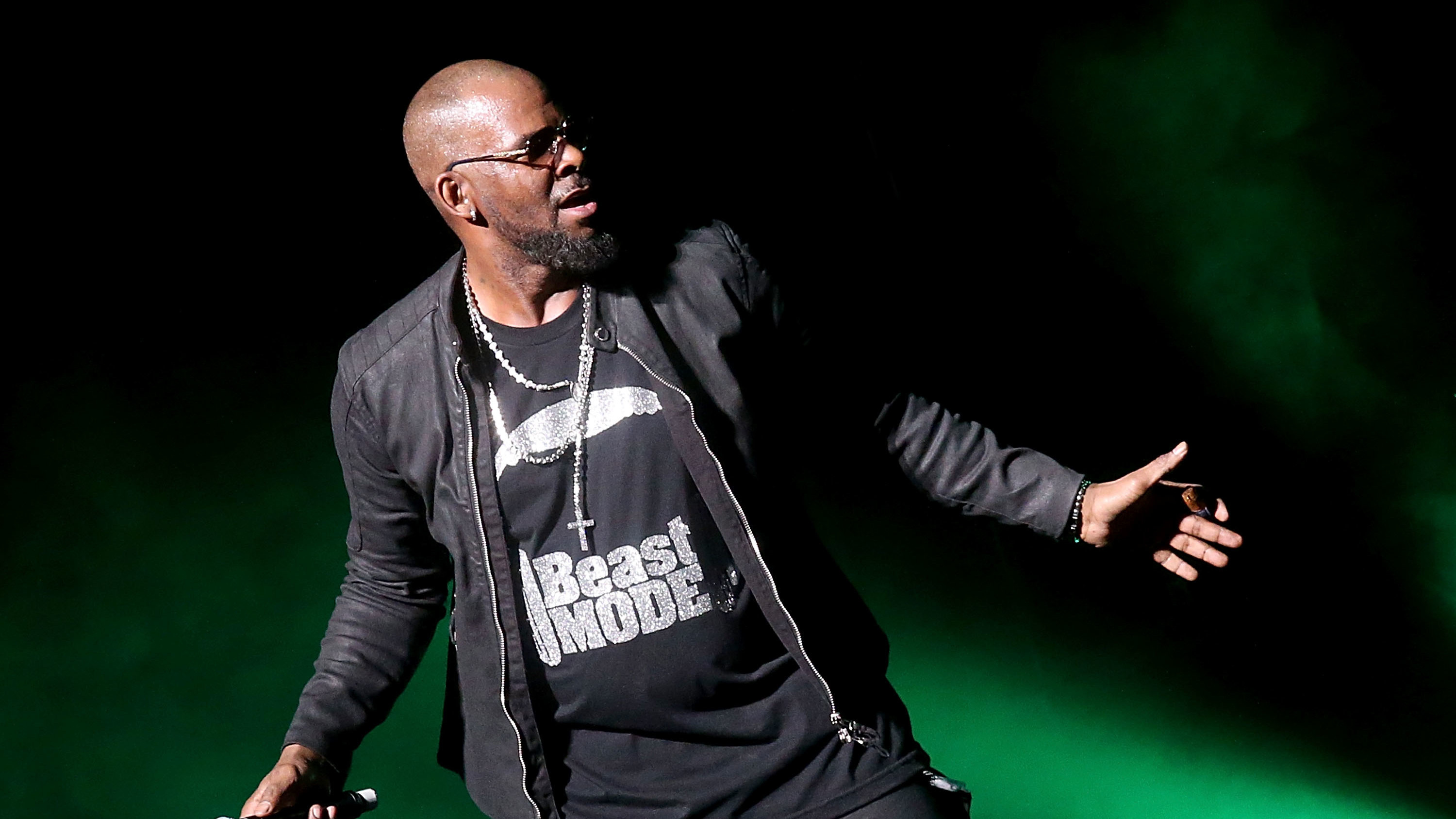 The R. Kelly Allegations: A Comprehensive Timeline : NPR