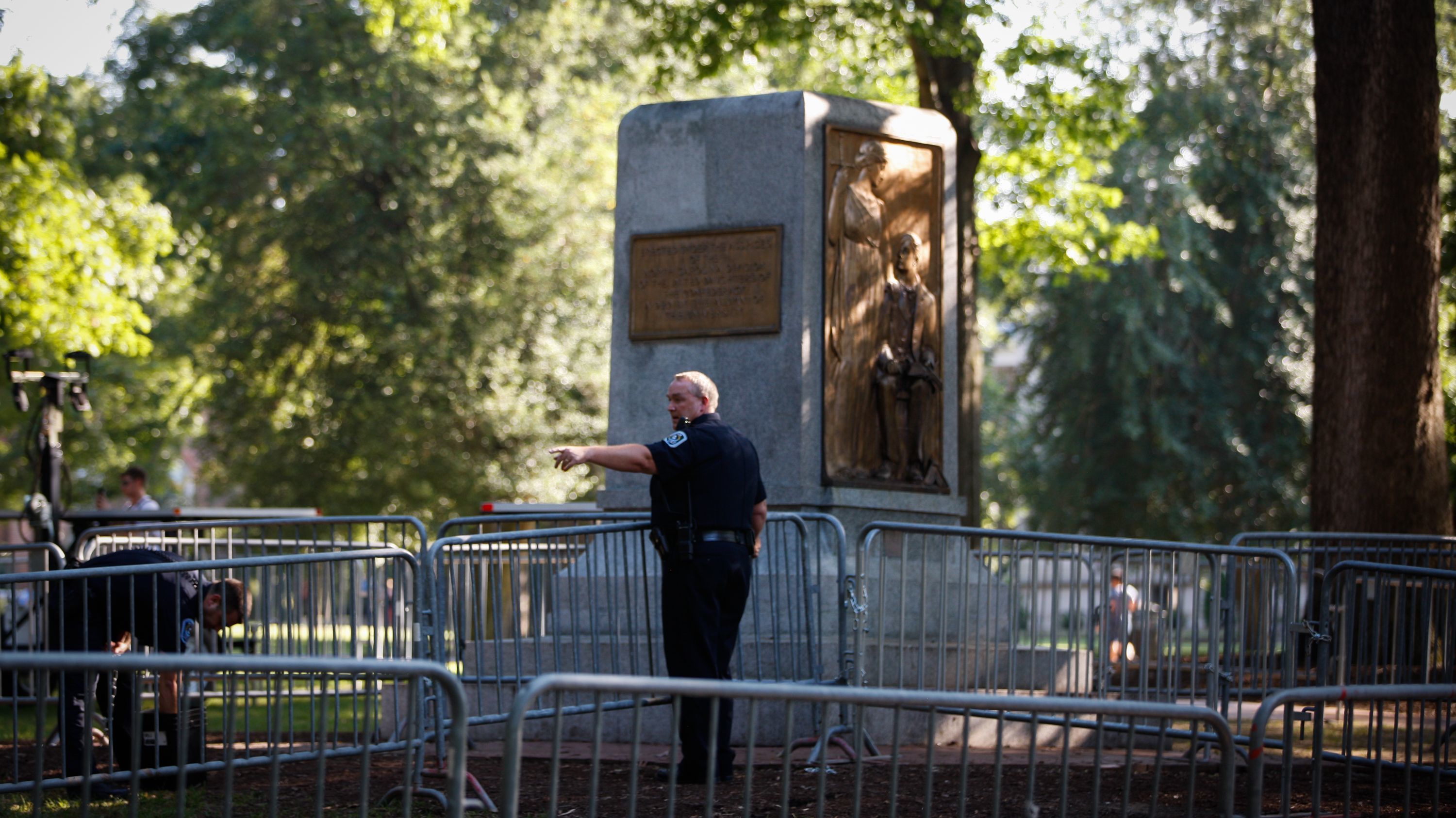 On Her Way Out, UNC Chancellor Orders Removal Of 'Silent Sam' Pedestal ...