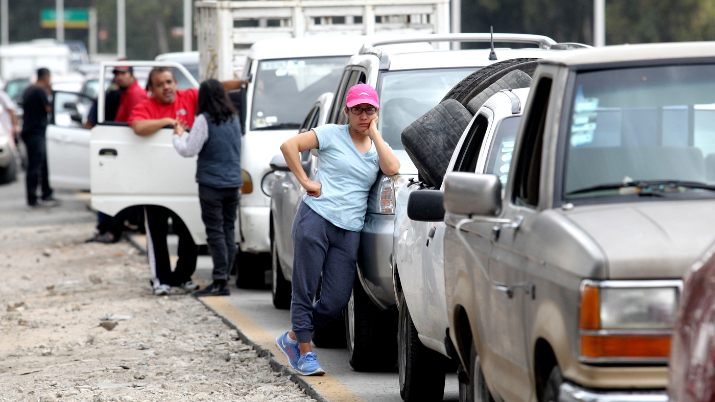 Mexico's President Fights Gas Crisis, While Mexicans Endure Long Lines ...