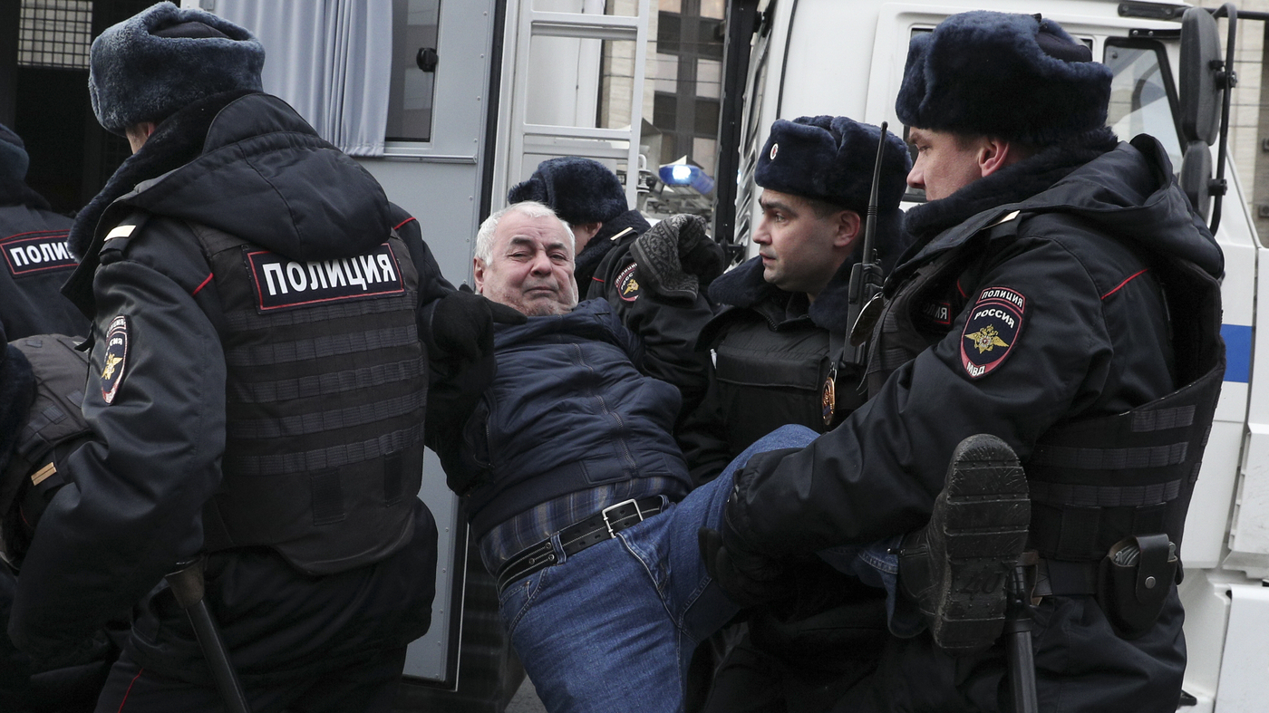 Protesters Decry Internet Isolation Bill Expected To Pass In Russia : NPR