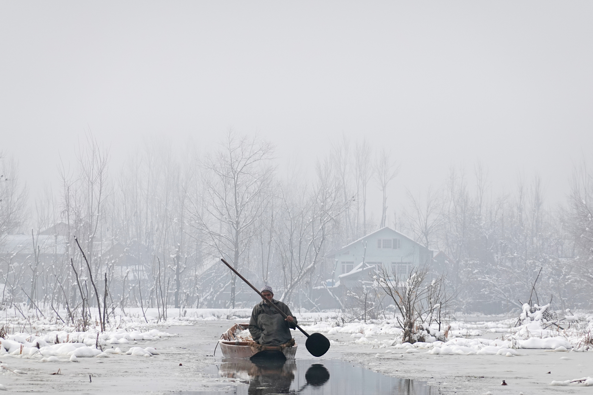 Amid The Unrest In Kashmir, Dal Lake's Floating Produce Market Is A ...