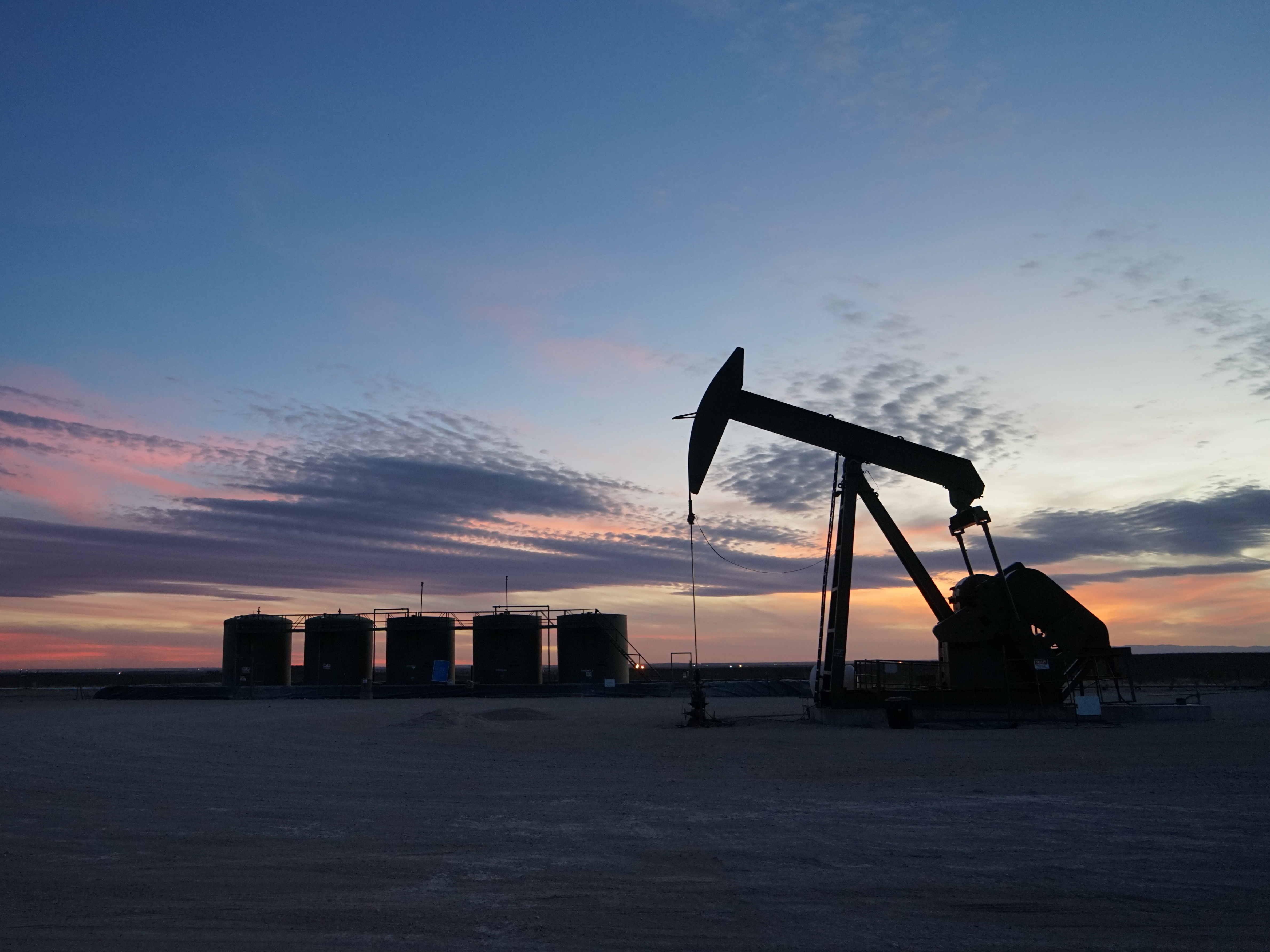 In Midst Of An Oil Boom, New Mexico Sets Bold New Climate Goals | NPR ...