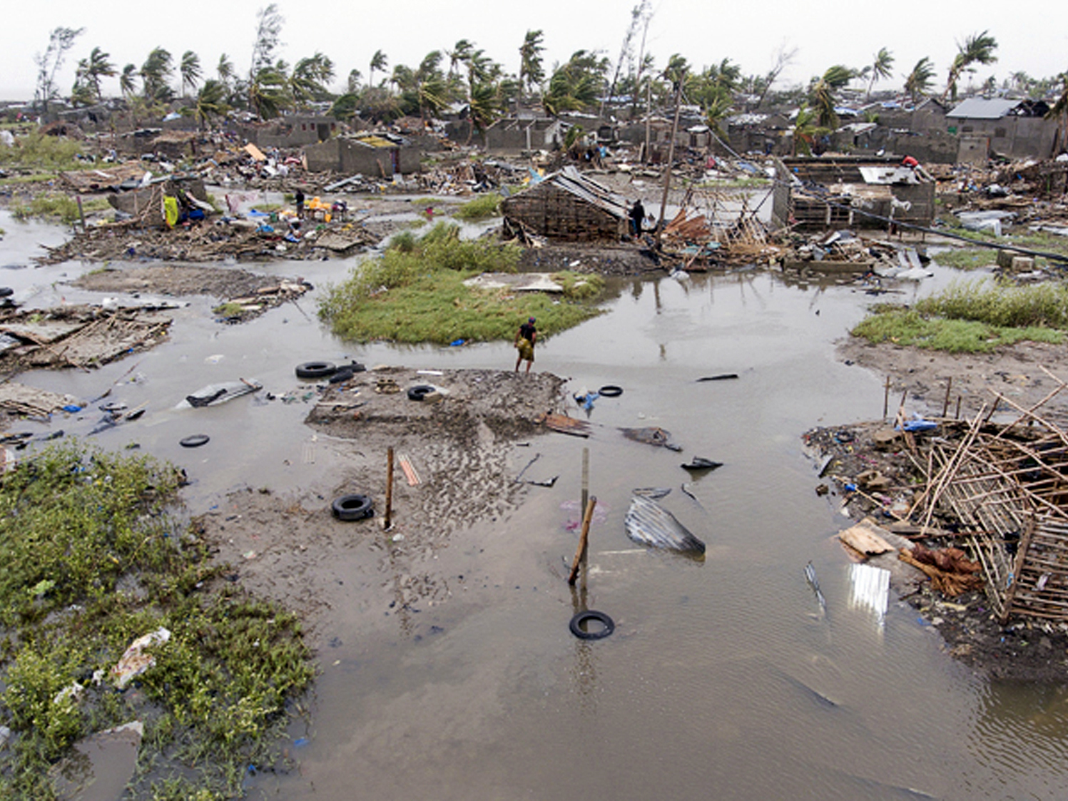 Plight Of Survivors After Cyclone Idai: No Power, No Homes, No Roads ...