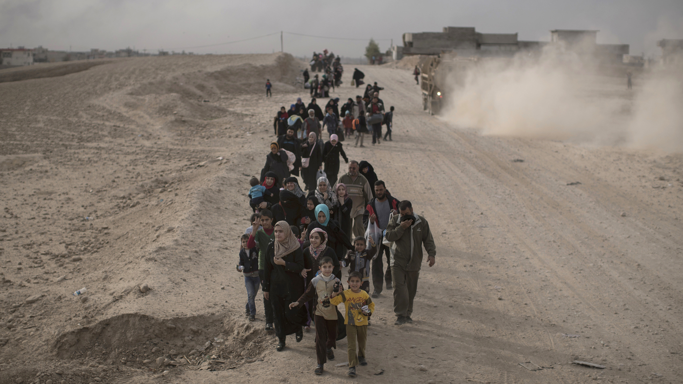 With The Collapse Of The ISIS 'Caliphate,' A Camera Lens Lingers On ...