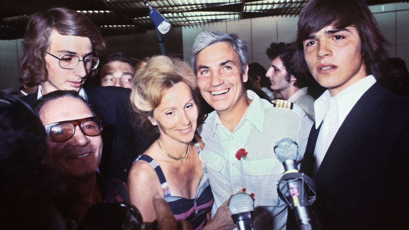 Remembering Michel Bacos, French Pilot And Hero Of The 1976 Entebbe ...