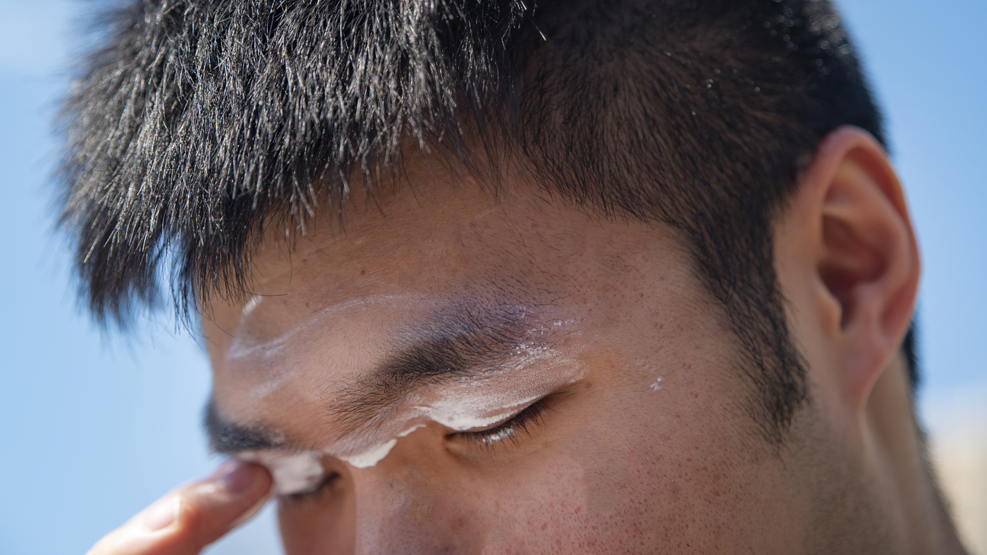 Many Miss Sunscreen Around Eyes And Other Spots Vulnerable To Skin ...