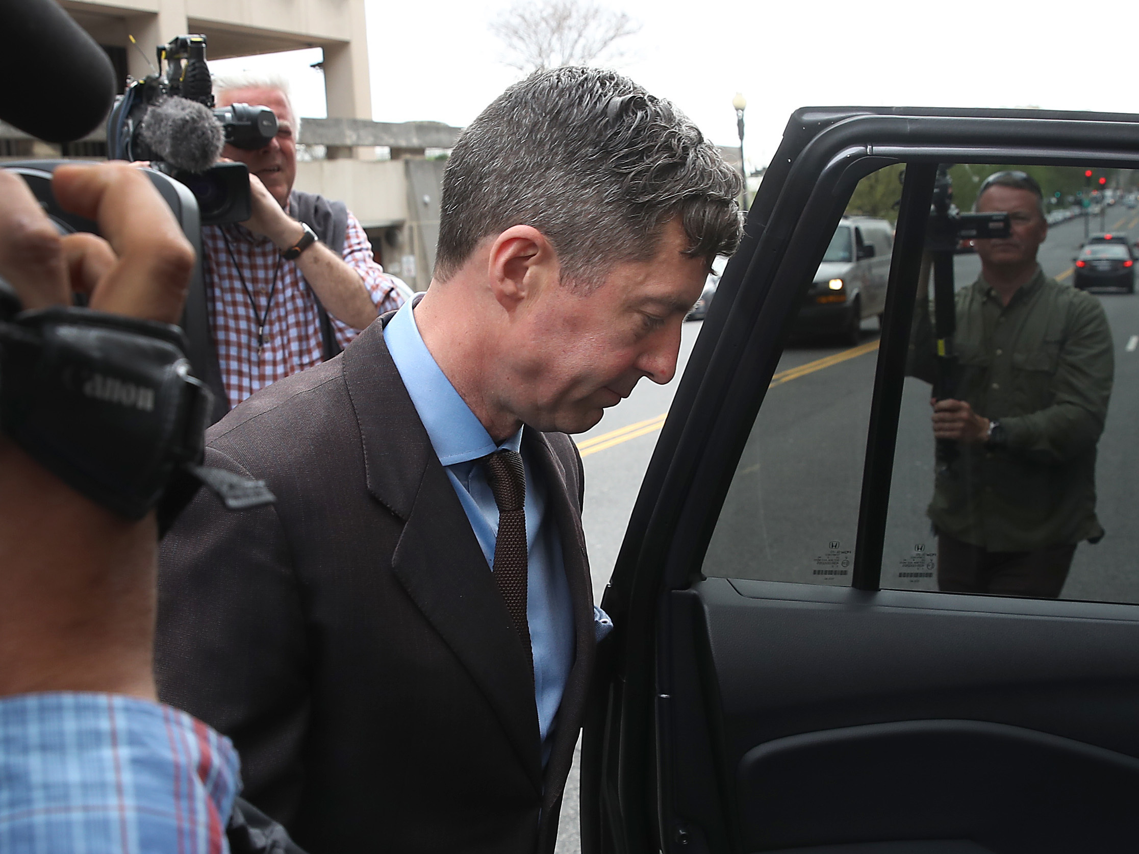 All The Criminal Charges To Emerge From Robert Mueller's Investigation ...