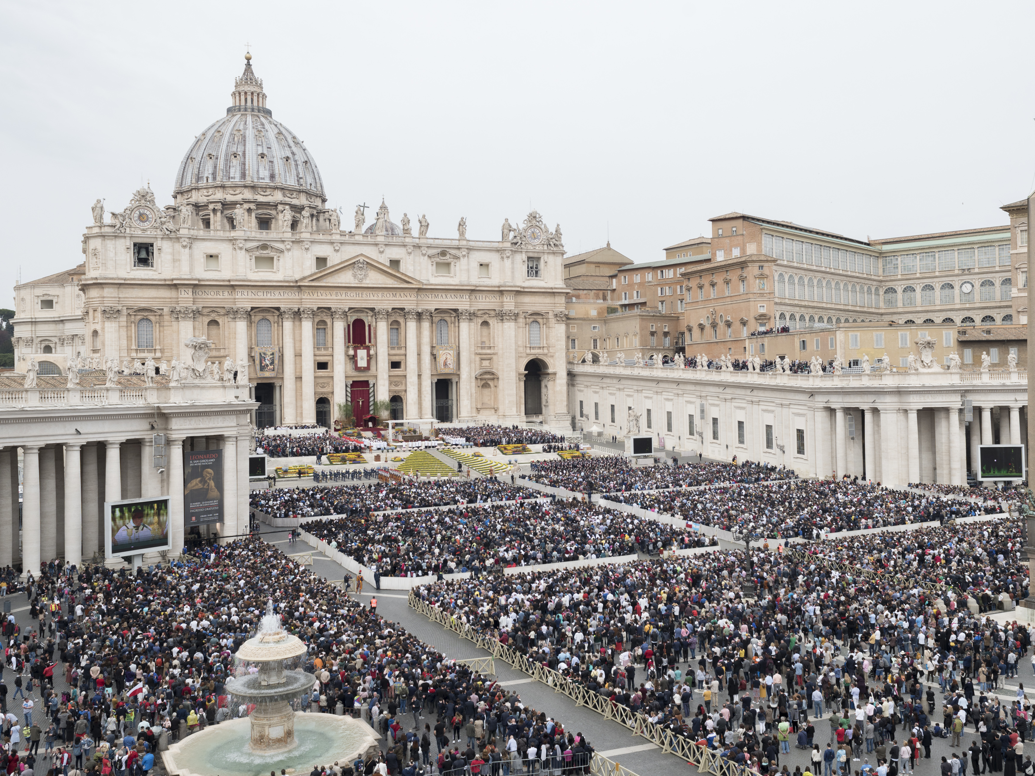 Photos: Easter Services Around The World | NCPR News