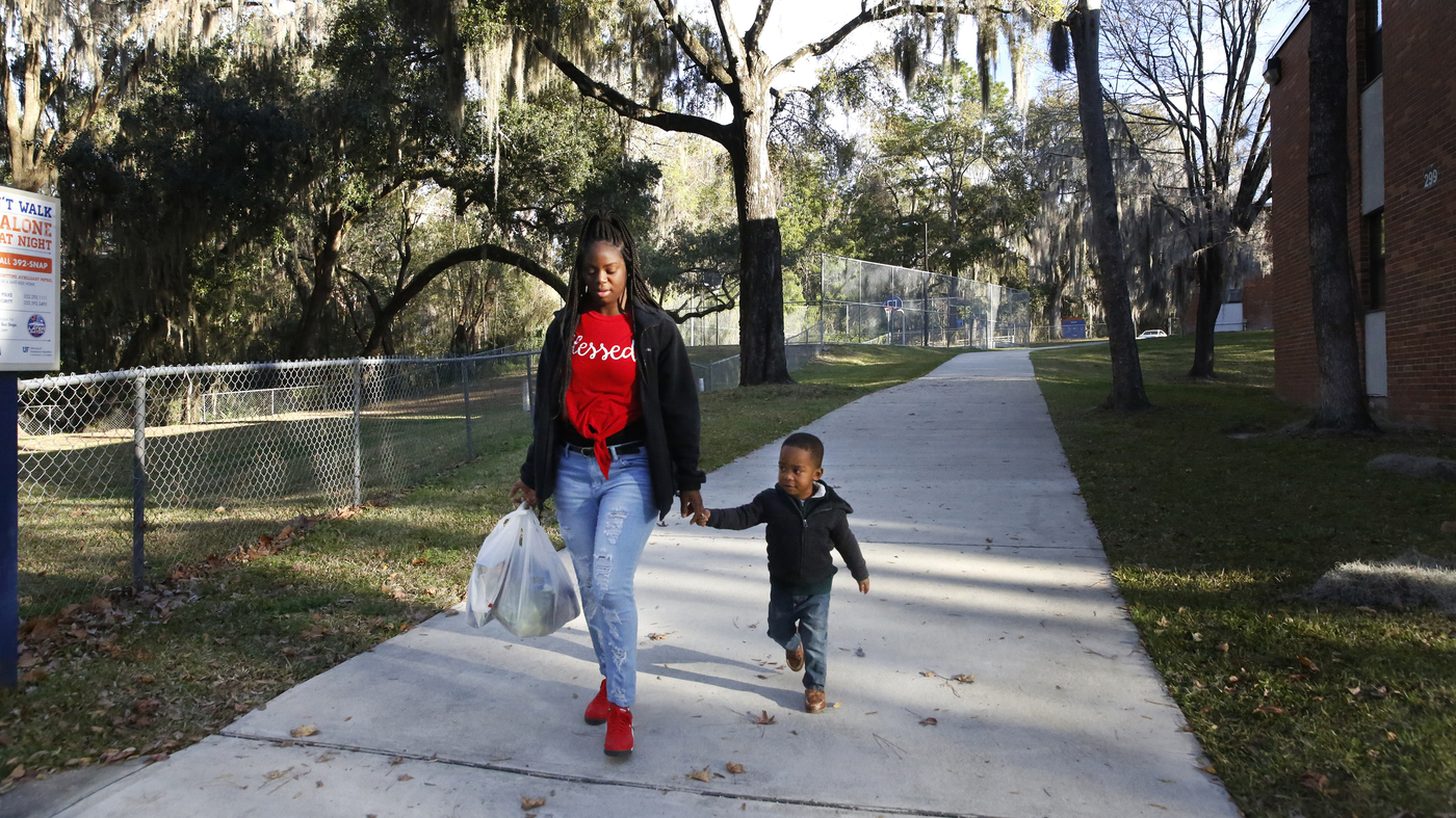 This Mom Learned She Was Pregnant In College. Now, She's Graduating : NPR