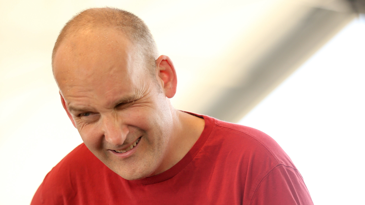 Death Cab For Cutie's Ben Gibbard Covers Minor Threat's 'Filler' As A ...