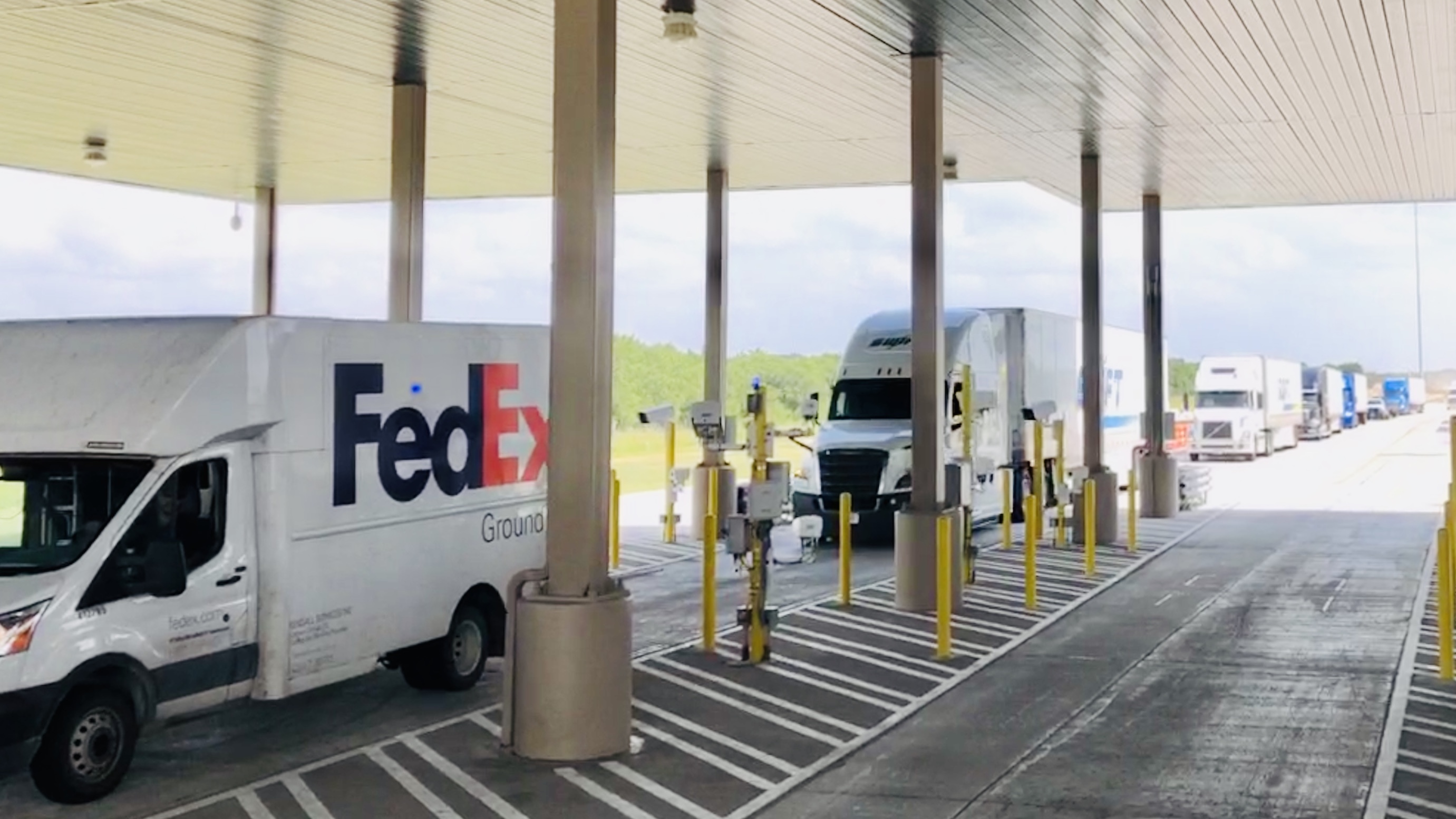 Immigration: Inland Checkpoints Feel The Strain As Migrant Surge ...