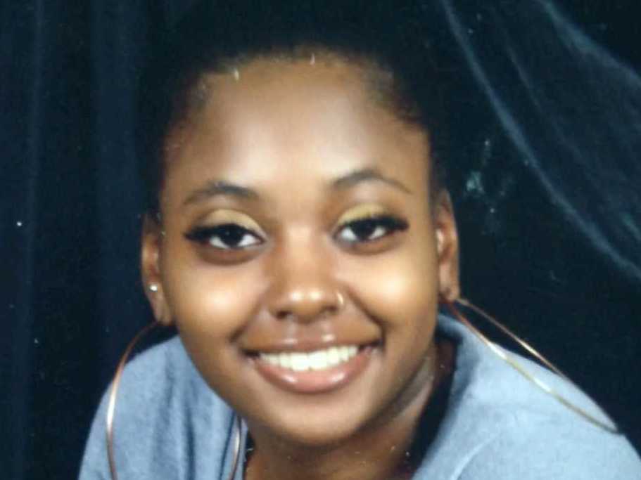 Alabama Prosecutors Dismiss Charge Against Woman Indicted In Death Of ...