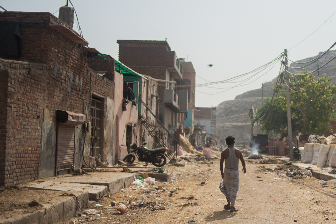 India's Mountain Of Trash Is Nearly As Tall As The Taj Mahal : Goats ...
