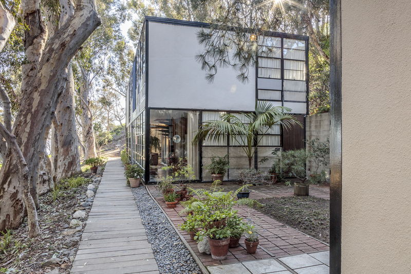 Charles And Ray Eames Made Life Better By Design — Their Home Was No ...