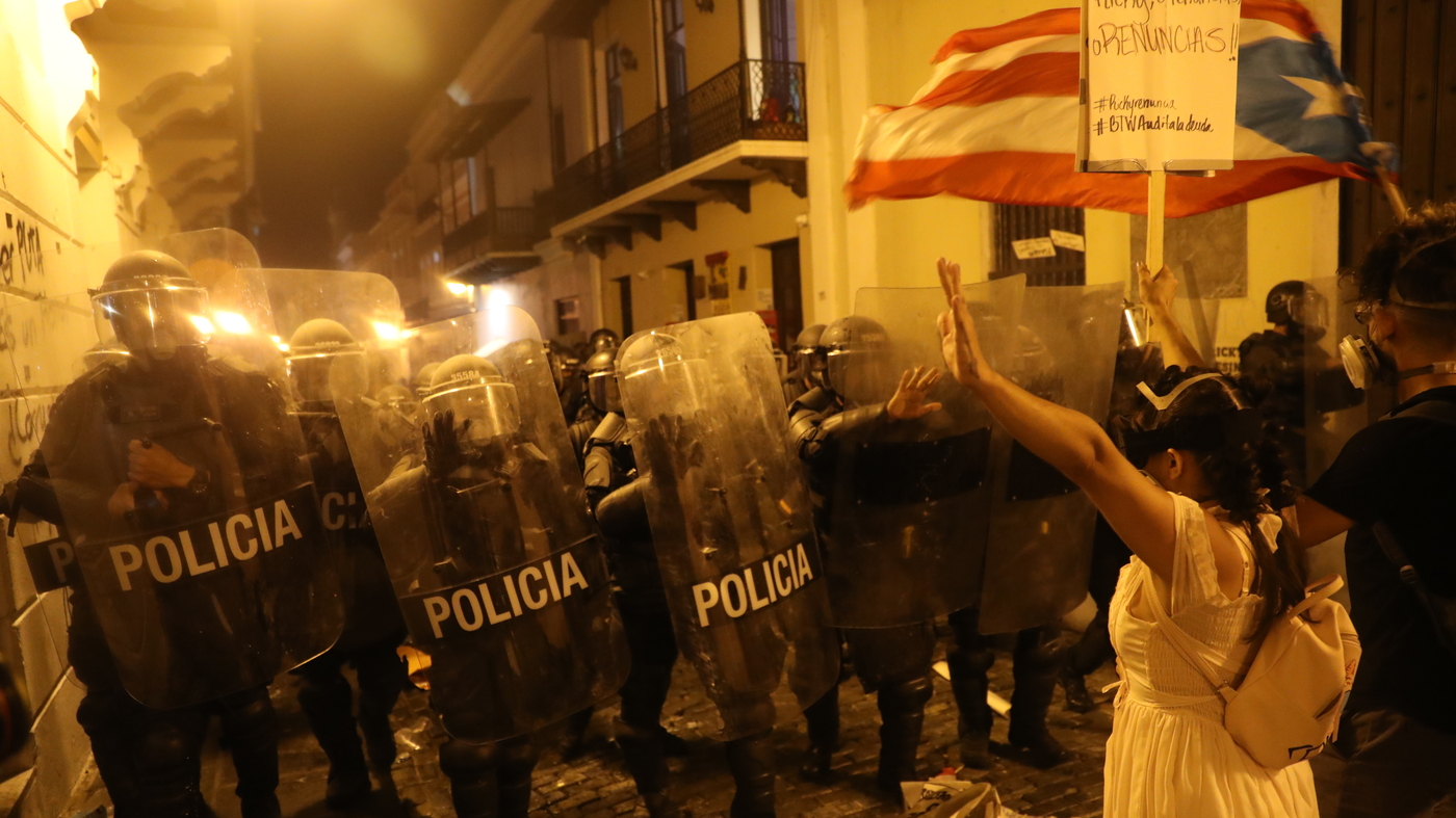 Puerto Rican Police Fire Tear Gas In Huge Protests Over Governor's ...