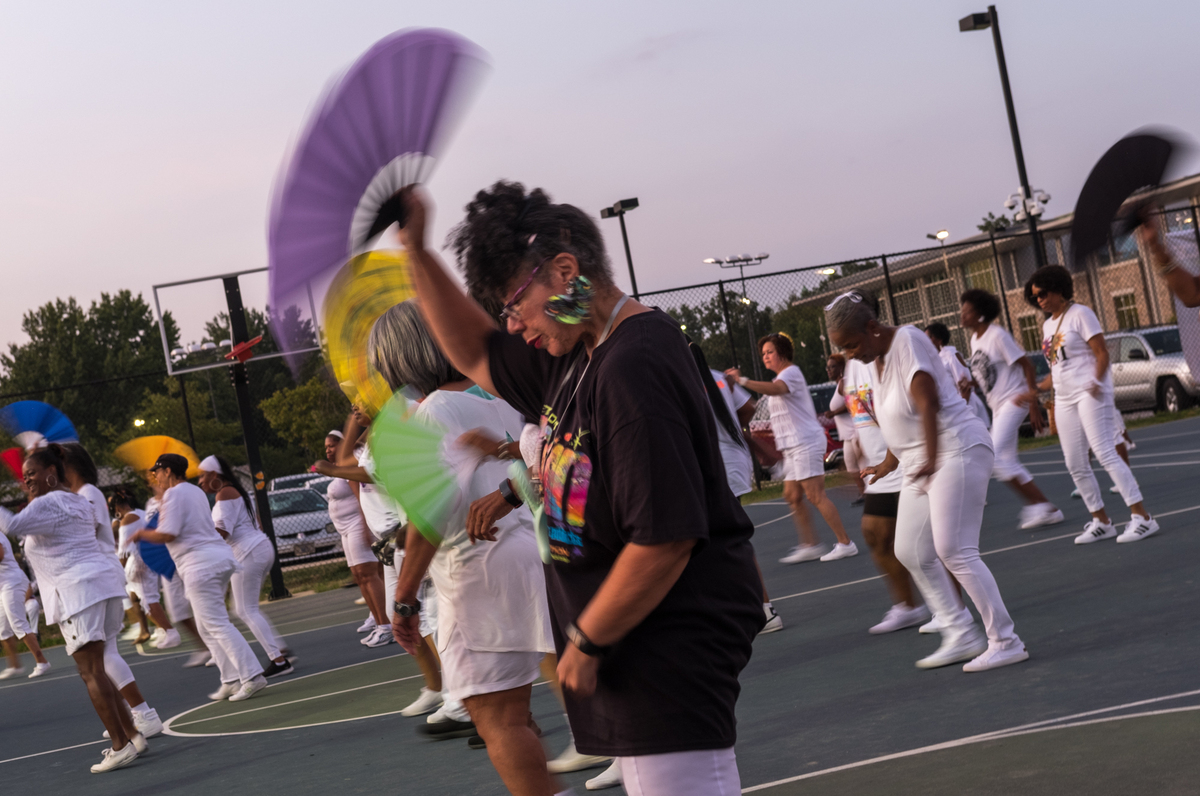 For Exercise That Moves Bodies And Hearts, Try Soul LIne Dancing ...