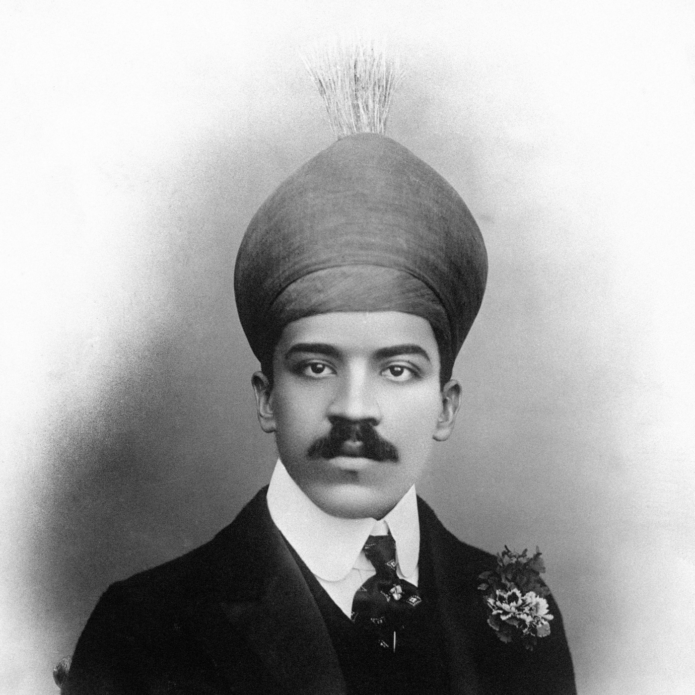 Heirs Of Hyderabad's Last King Can Claim Millions Held In U.K. Account ...