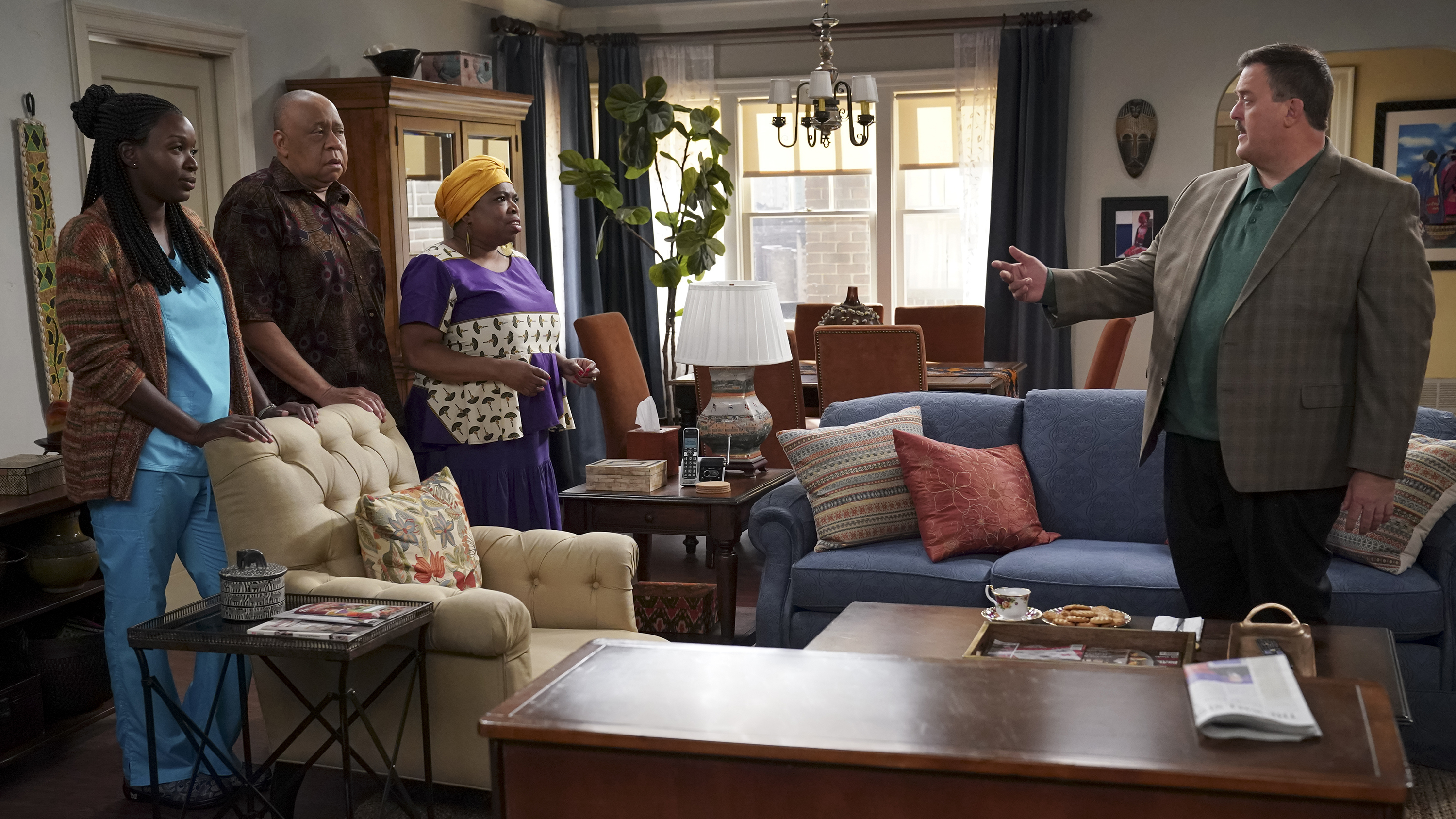 'Bob Hearts Abishola' Brings Nigerian Characters Into A Prime Time ...