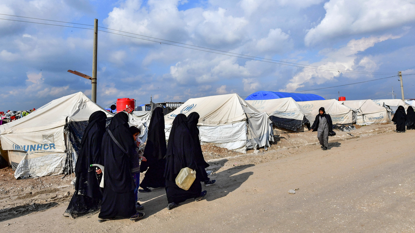 Judge Rules That U.S.-Born Woman Who Joined ISIS Is Not A U.S. Citizen ...