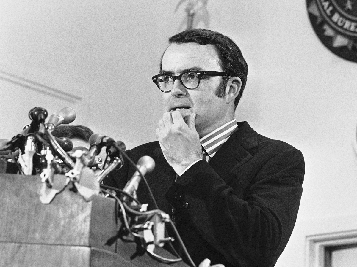 William Ruckelshaus, Who Defied Nixon In 'Saturday Night Massacre ...