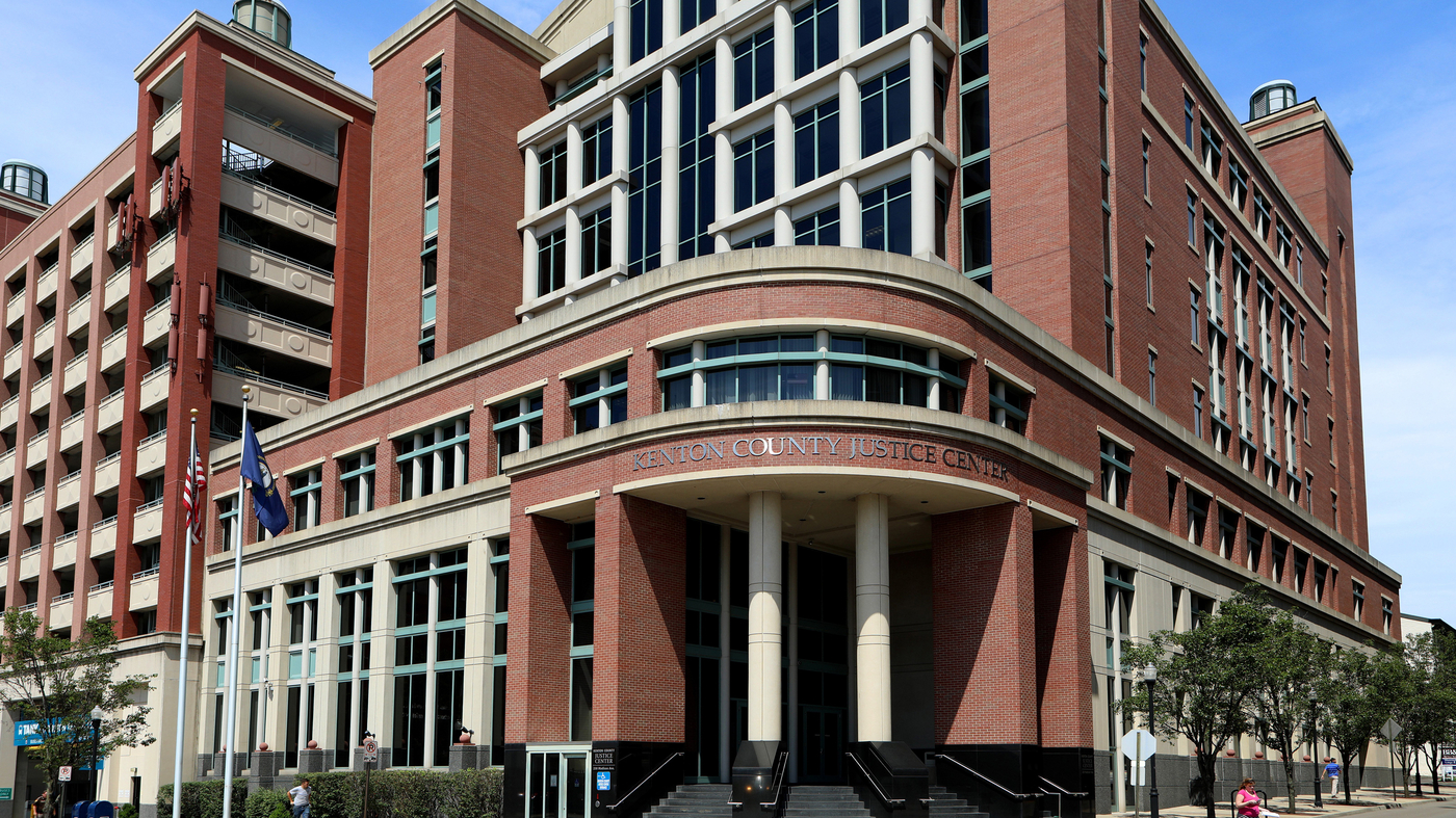 Kentucky Judge Faces Misconduct Charges Over Accusations Of Sex And ...