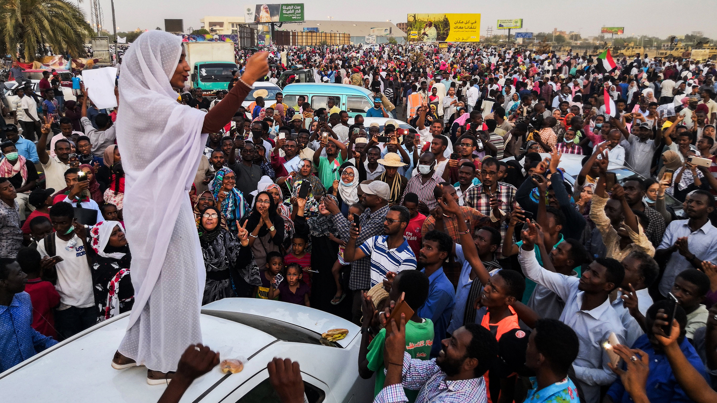 The 2010s: A Decade Of Protests Around The World In Photos : The ...