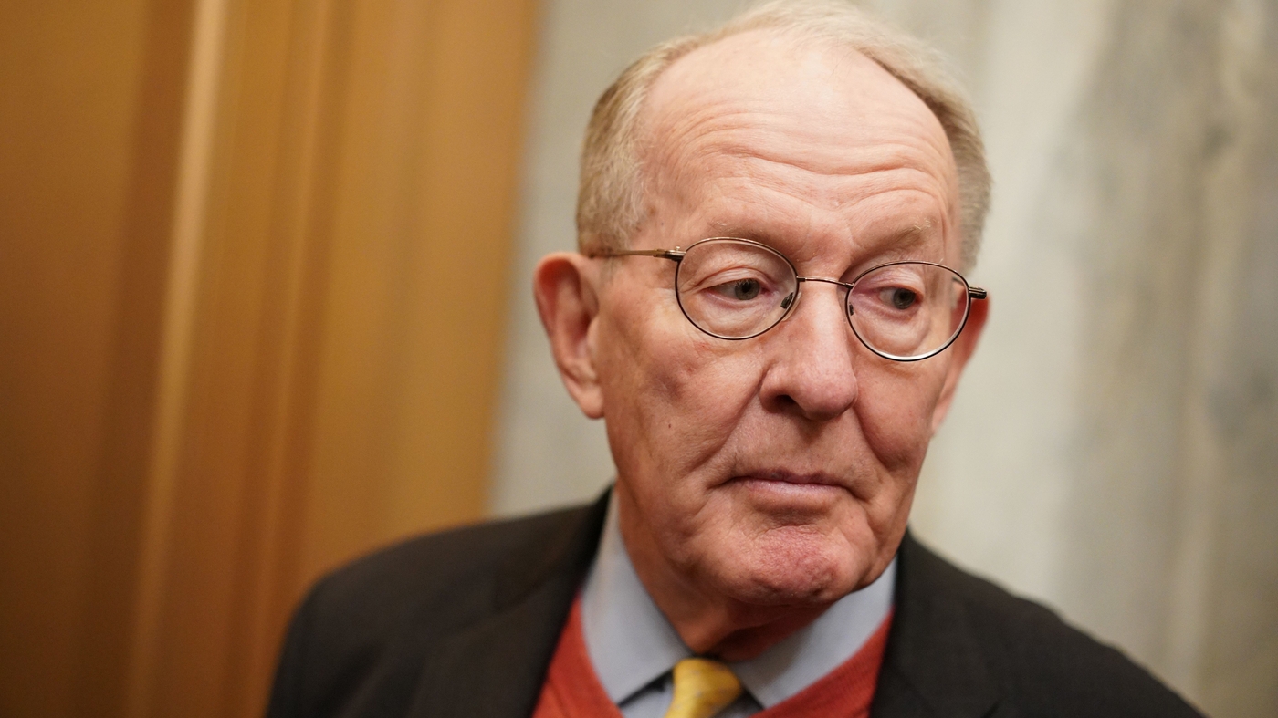 Lamar Alexander Explains Decision Against Trial Witnesses : NPR