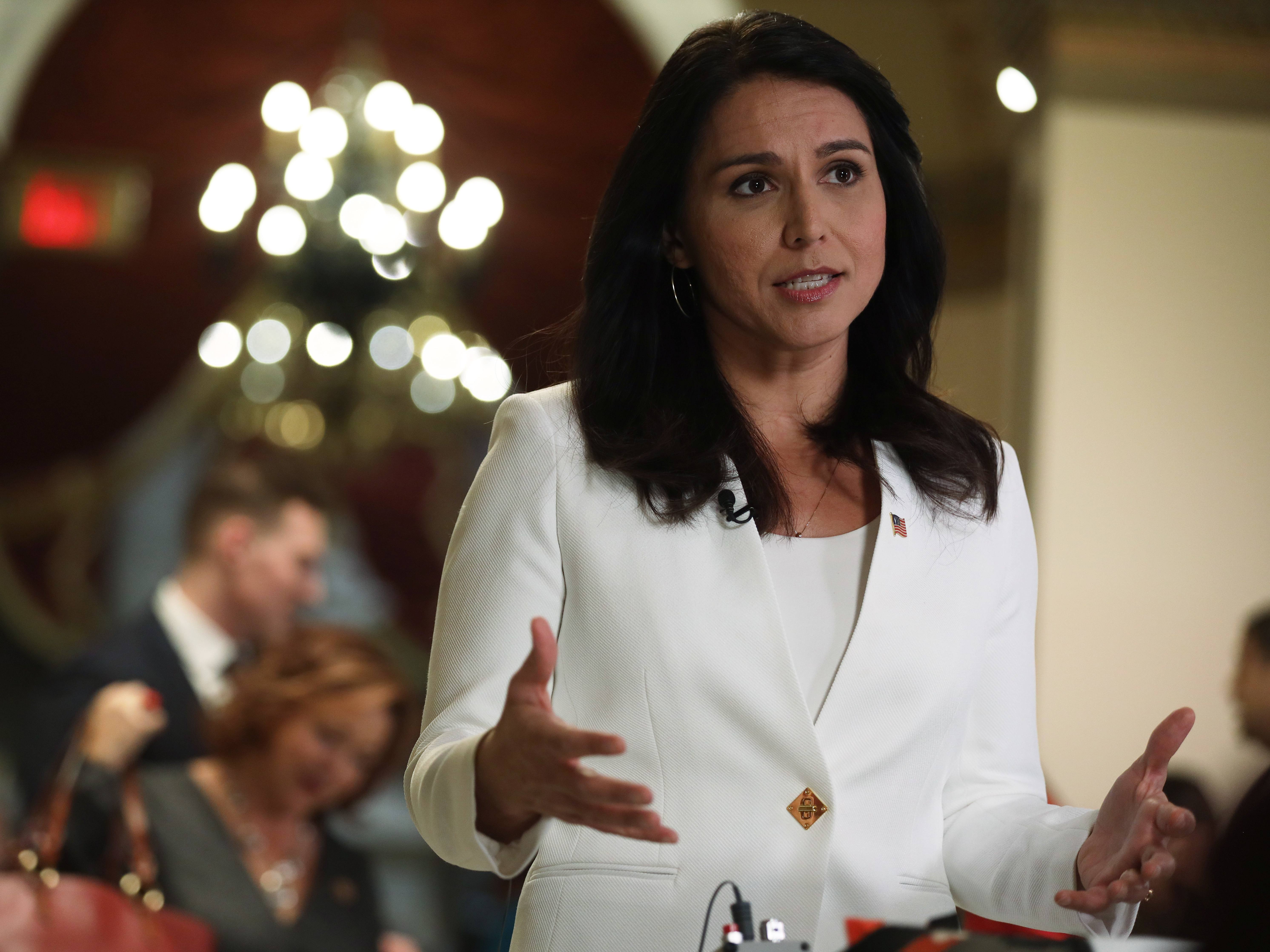 Hawaii Rep. Gabbard Suspends Her Presidential Campaign And Backs Biden ...