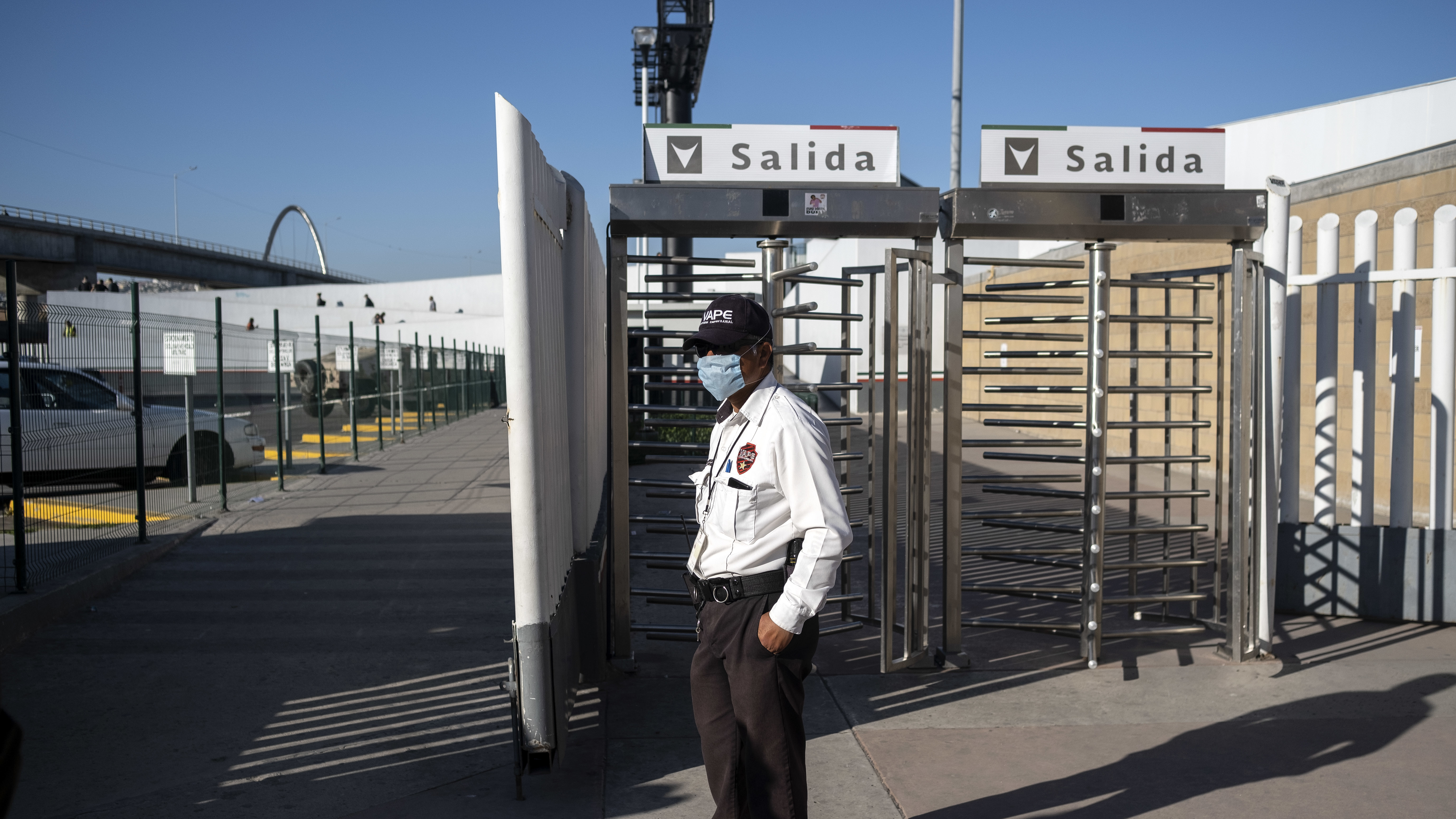 U.S., Mexico Planning To Restrict Border Crossings To Stem Pandemic ...