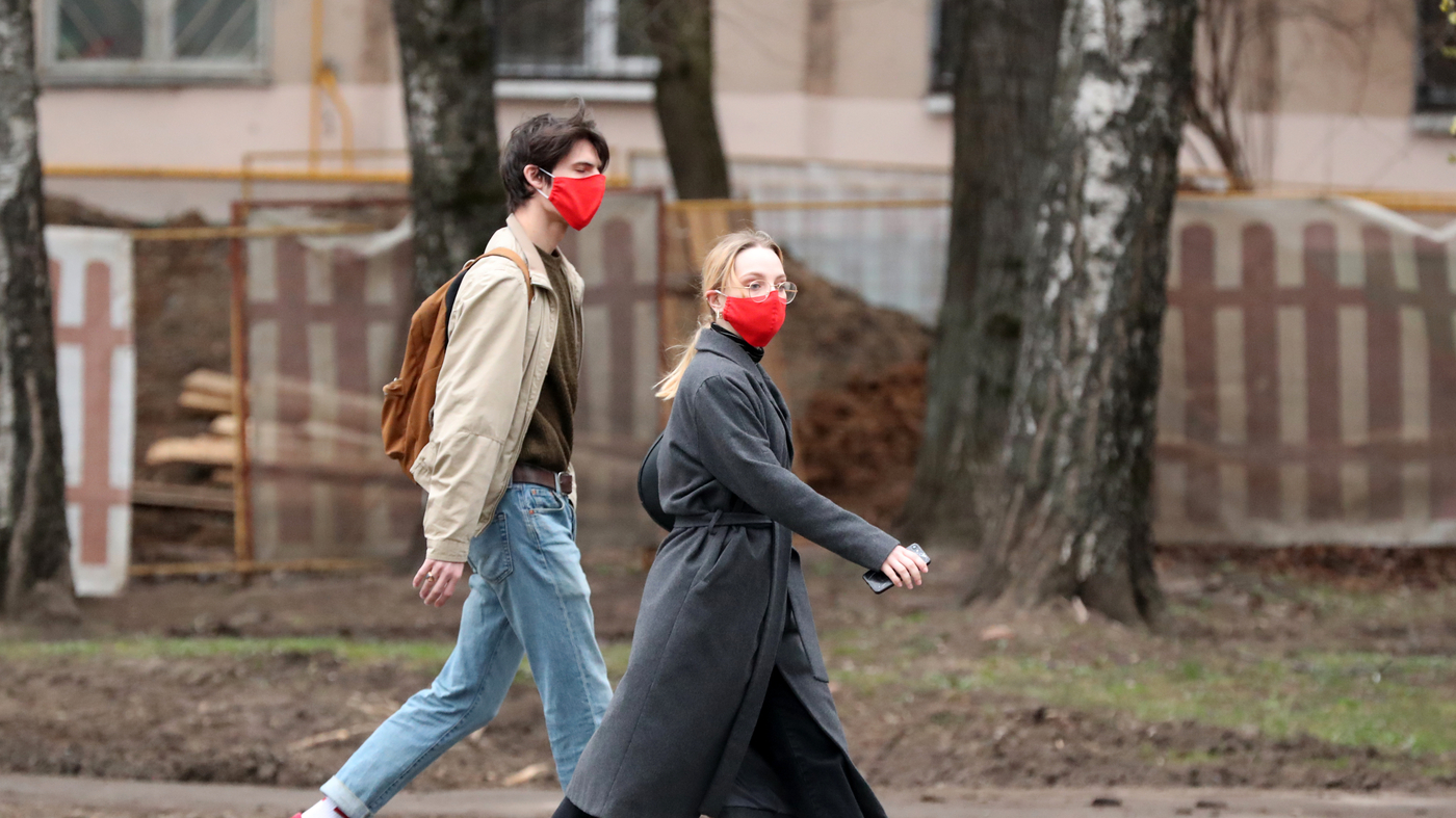 Russian Coronavirus Cases Top 10,000 With Moscow At The Epicenter ...